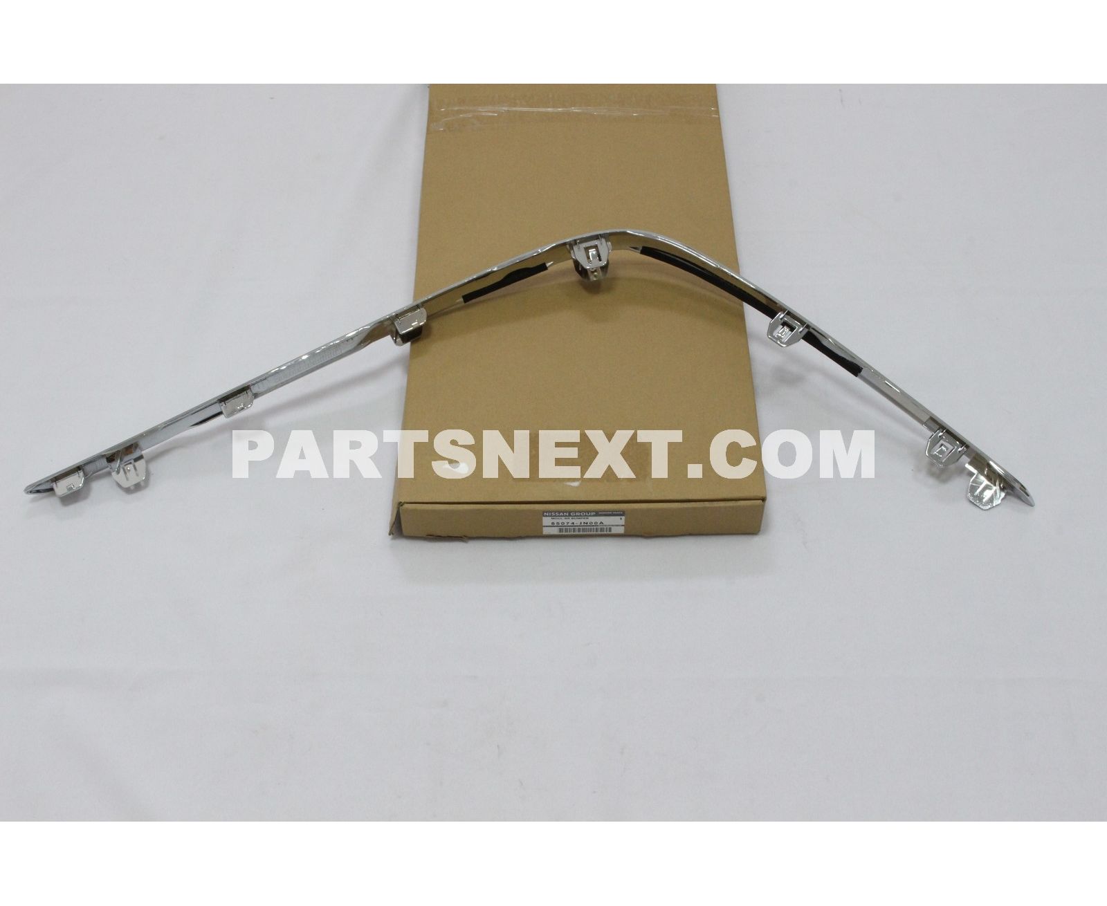Nissan :: 85074-JN00A MOULDING-REAR BUMPER,RH