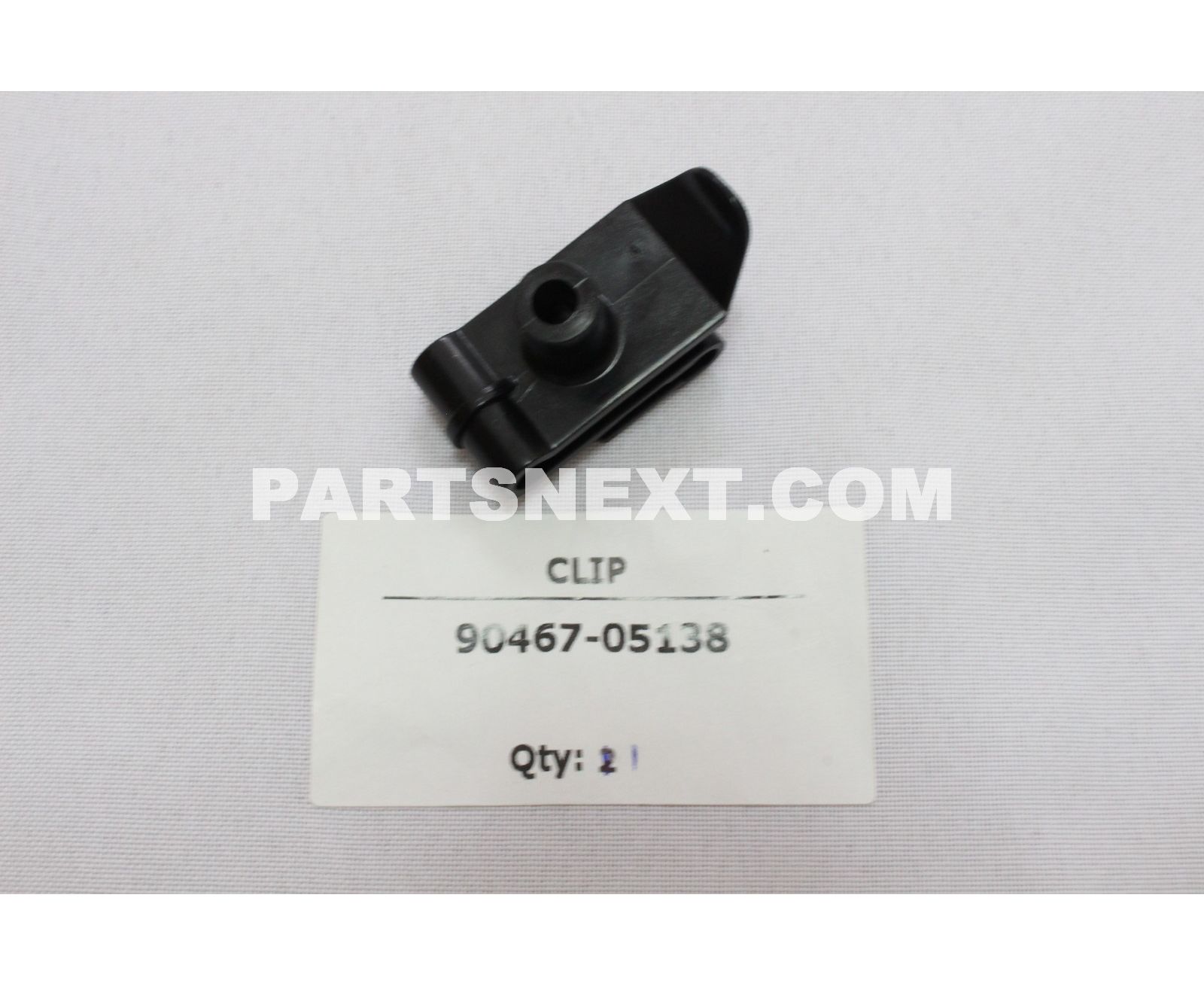 Toyota :: 90467-05138 CLIP(FOR FRONT BUMPER RETAINER)