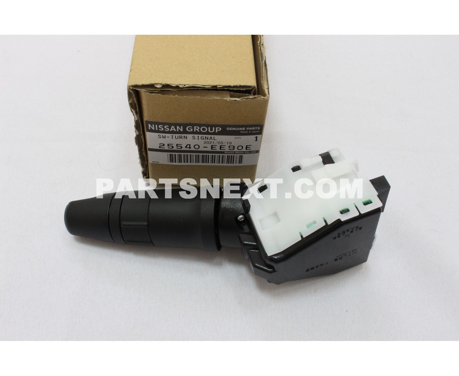 Nissan :: 25540-EE90E SWITCH ASSY-TURN SIGNAL