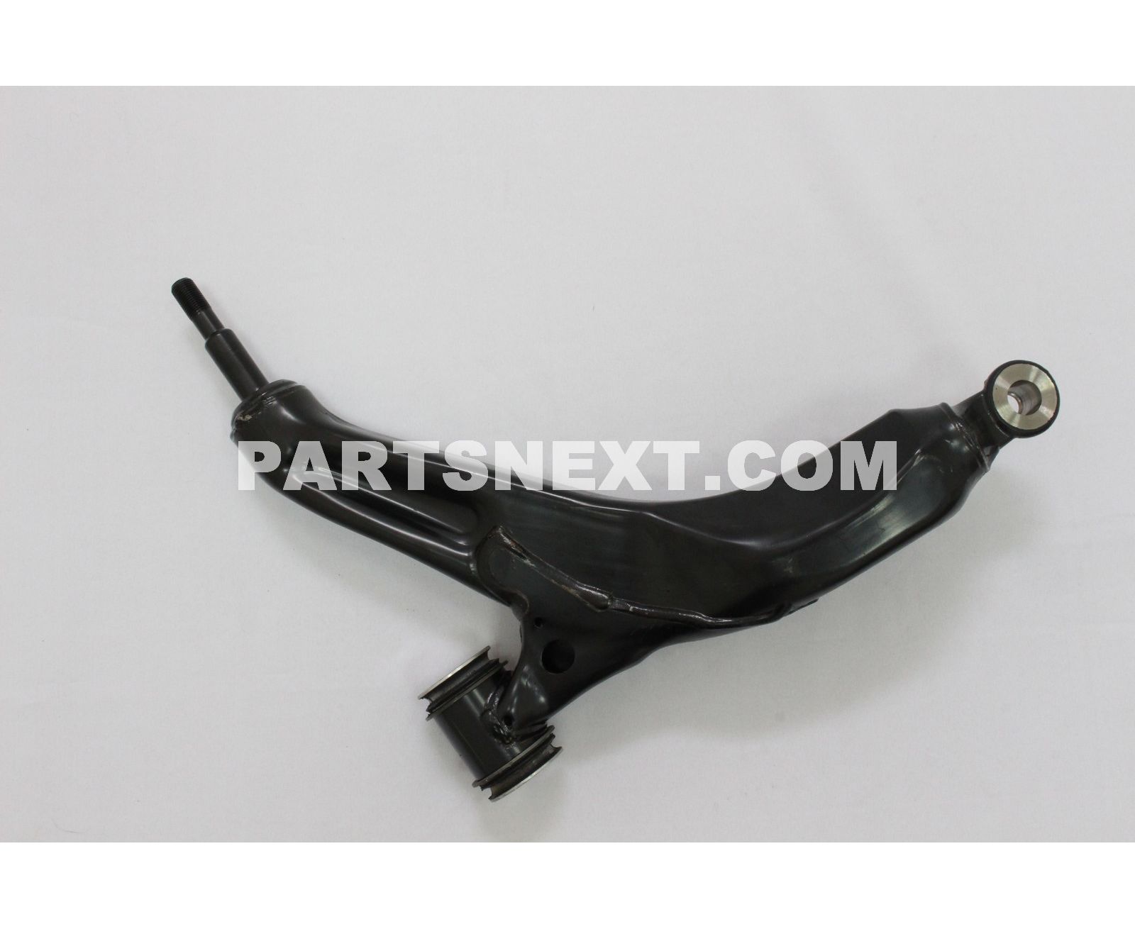 Toyota :: 48620-53020 ARM ASSY, FRONT SUSPENSION, LOWER RH