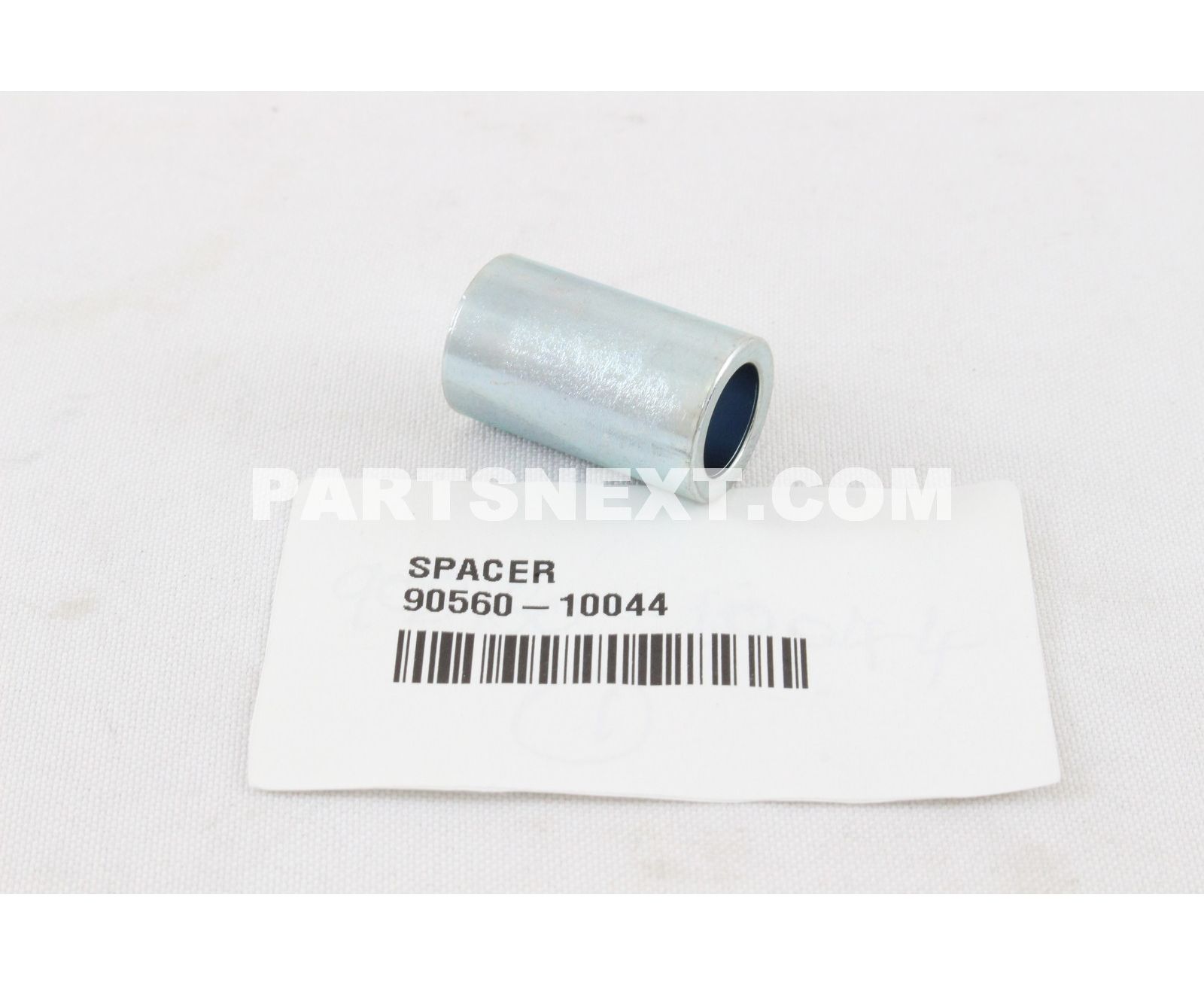 Toyota :: 90560-10044 COLLAR(FOR FRONT SUSPENSION TORQUE ARM)