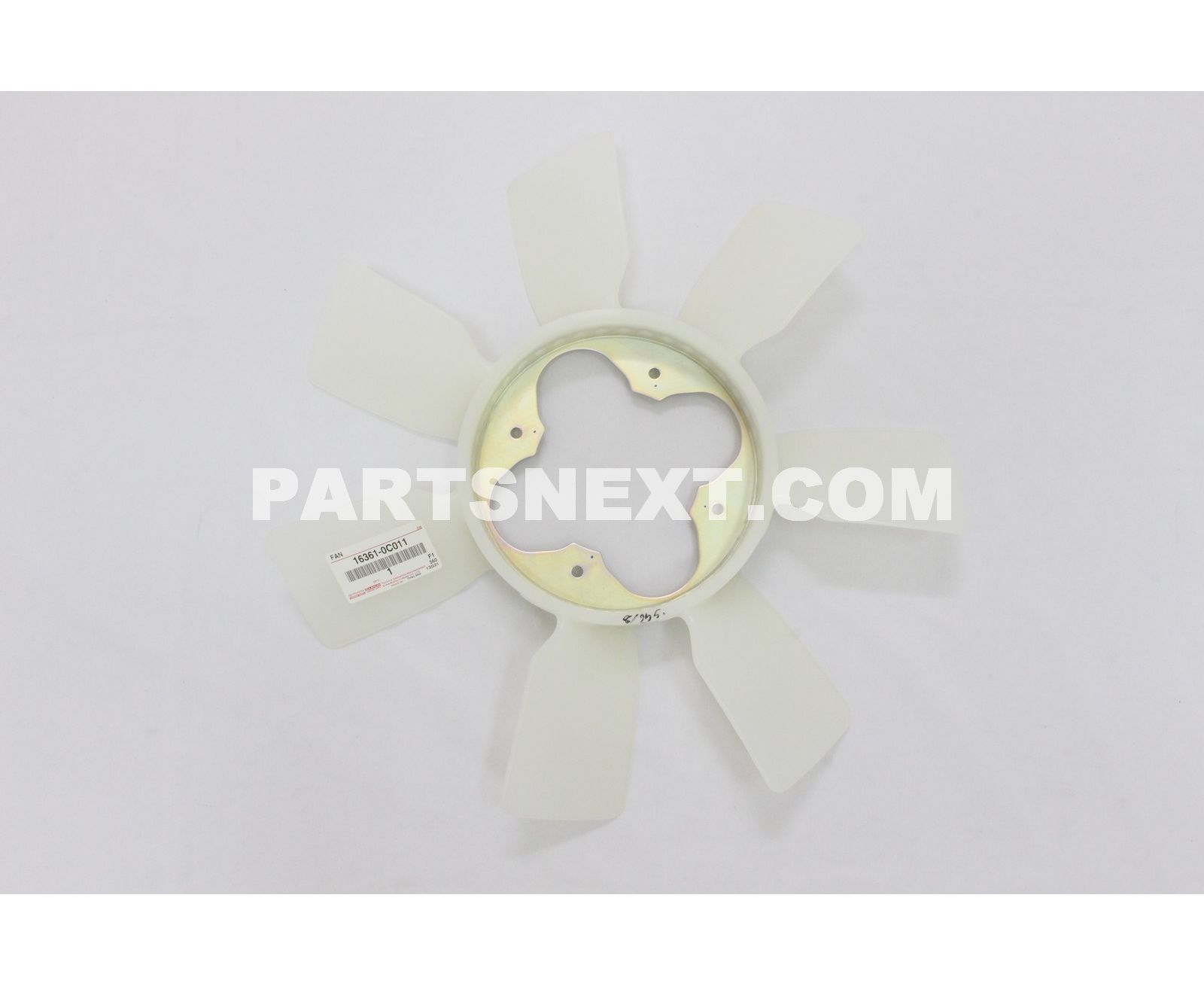 Toyota :: 16361-0C011 FAN
