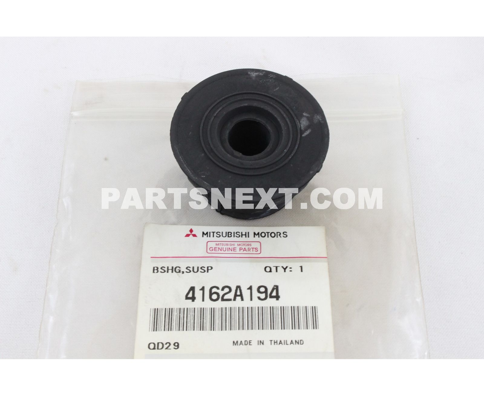 Mitsubishi :: 4162A194 BUSHING,RR SUSP COIL SPR