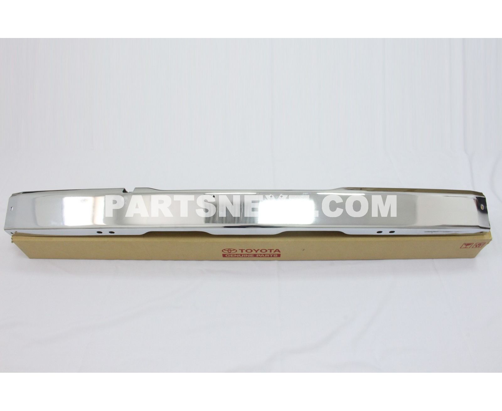 Toyota :: 52111-60120 BUMPER ASSY, FRONT