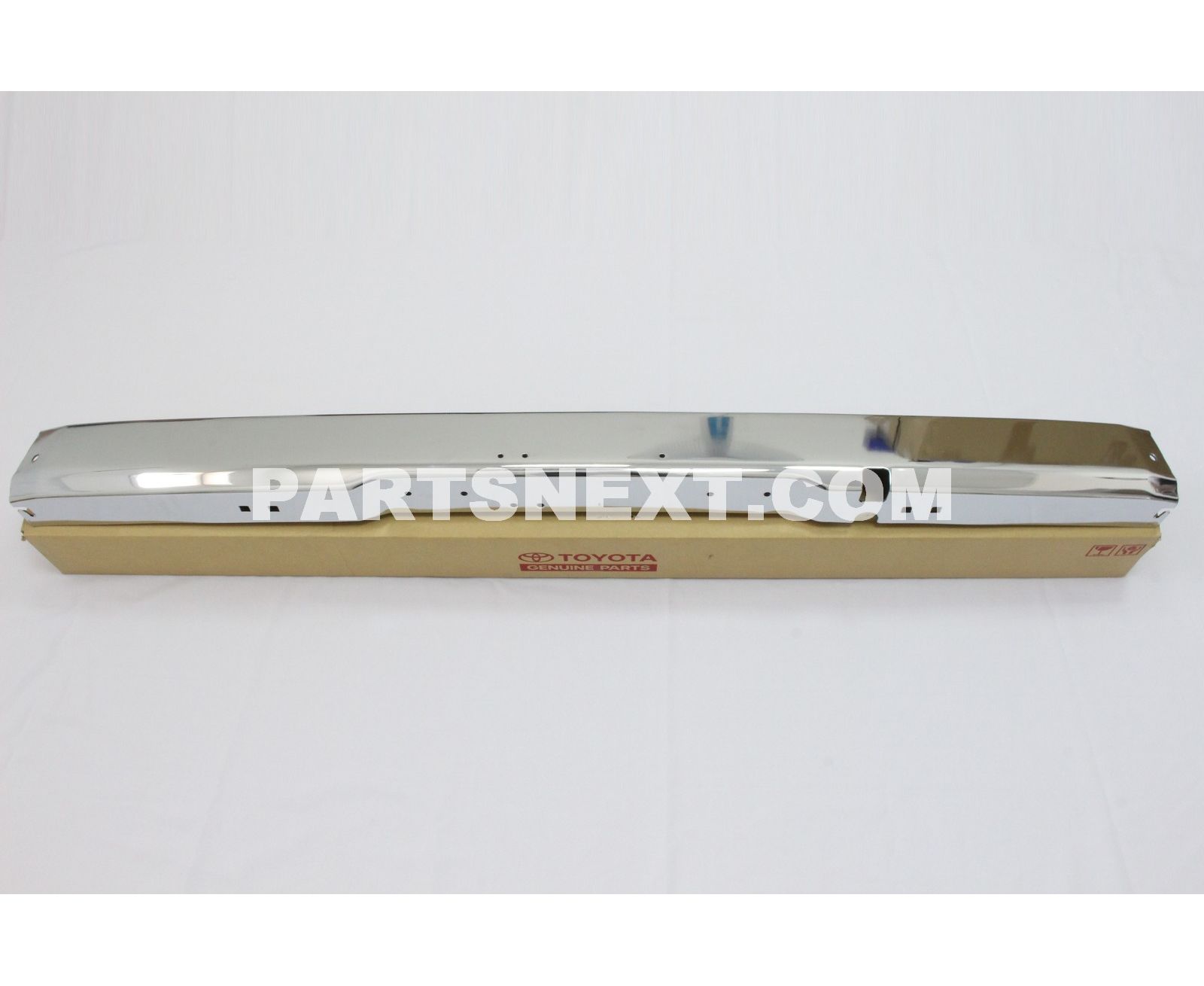 Toyota :: 52111-60120 BUMPER ASSY, FRONT
