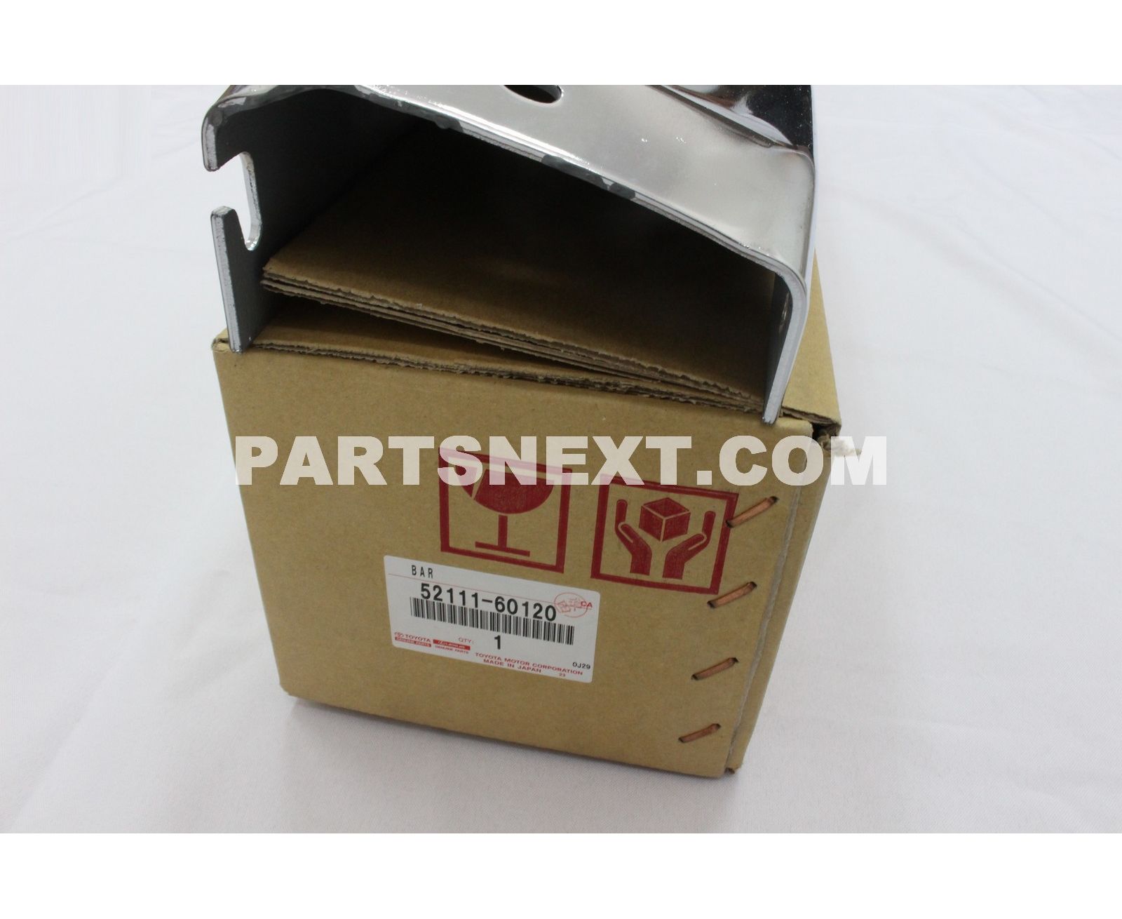 Toyota :: 52111-60120 BUMPER ASSY, FRONT