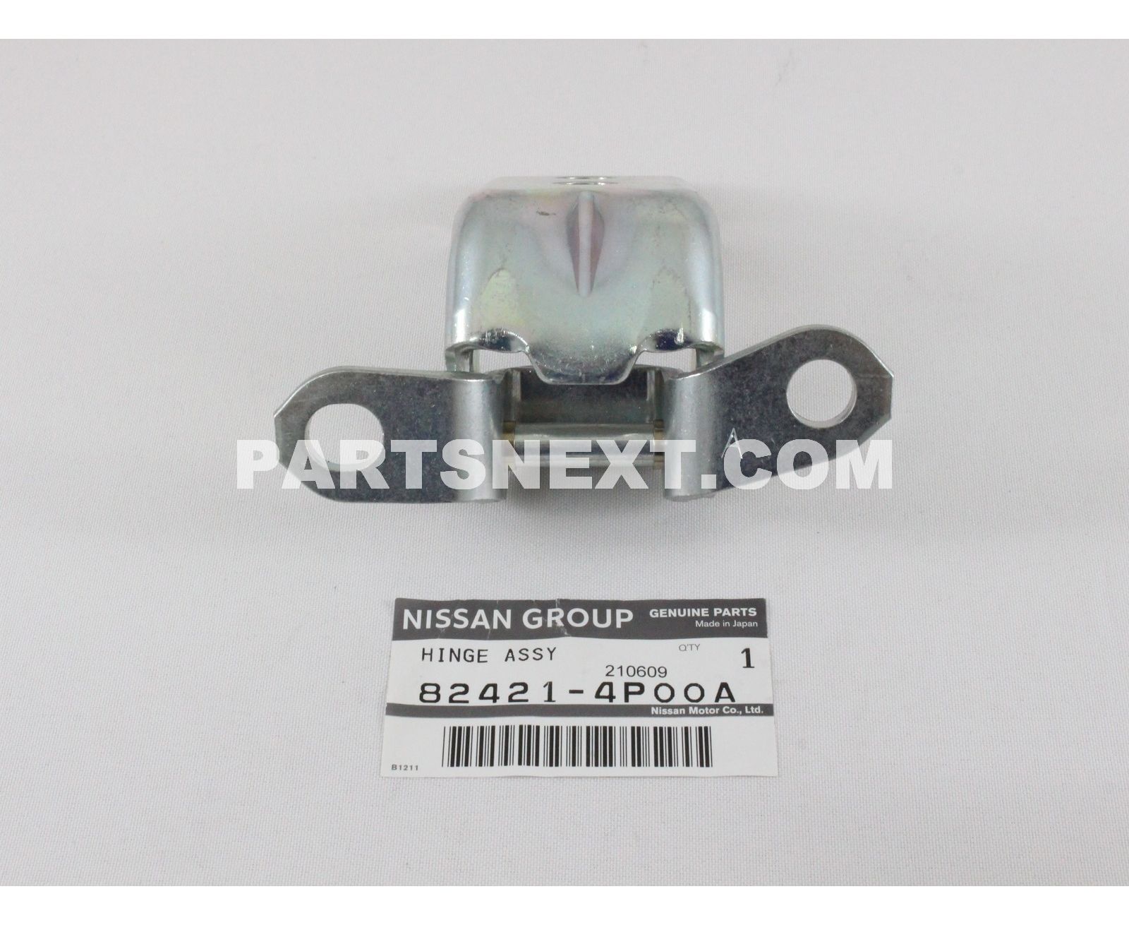 Nissan :: 82421-4P00A HINGE ASSY-FRONT DOOR