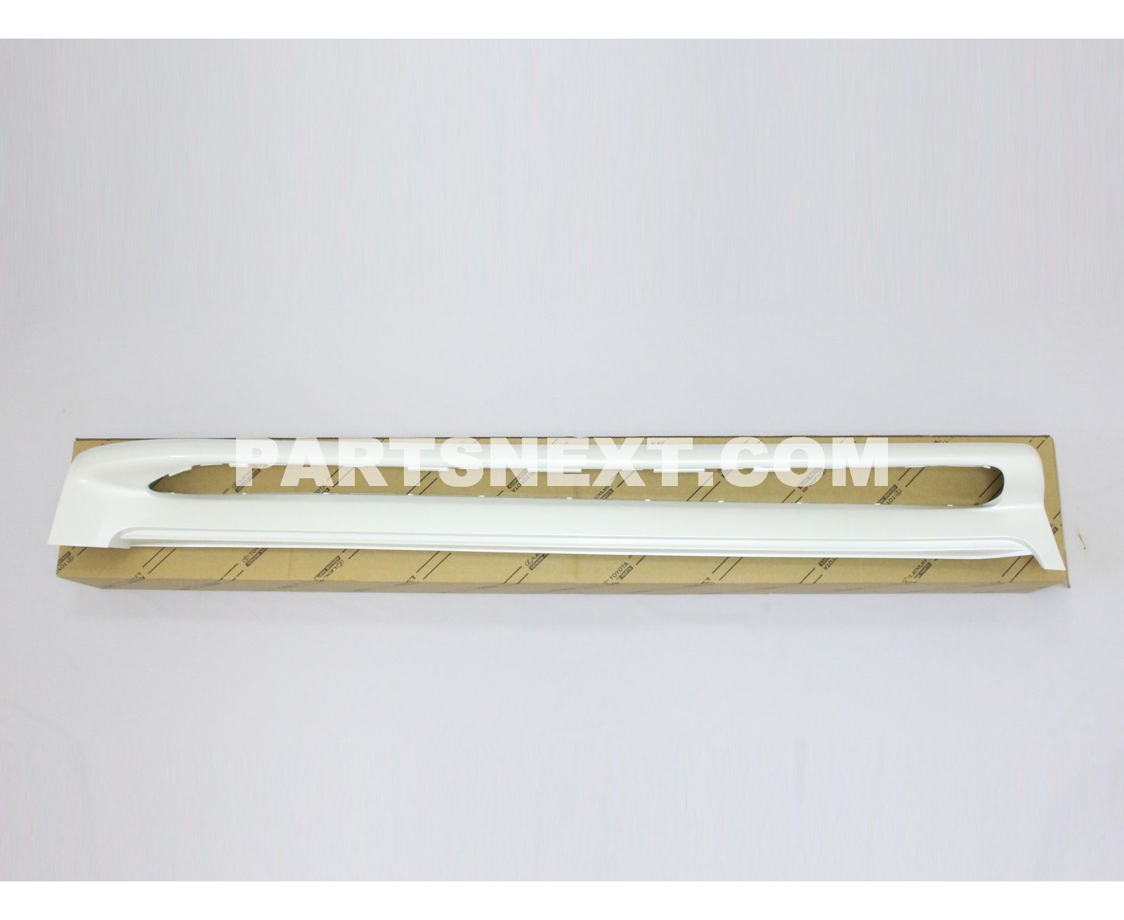 Toyota :: 51773-60160-A1 COVER, STEP PLATE, RH