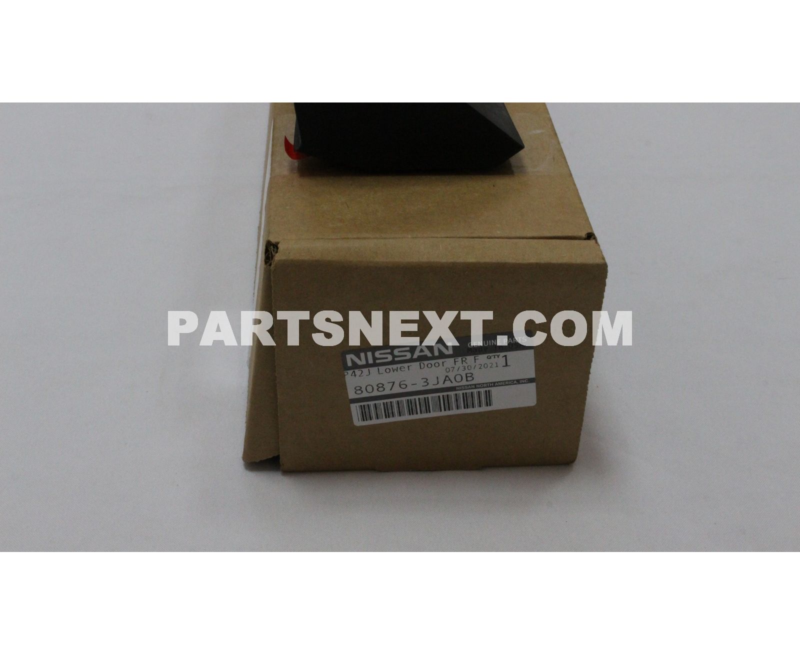 Nissan :: 80876-3JA0B MOULDING-FRONT DOOR,RH