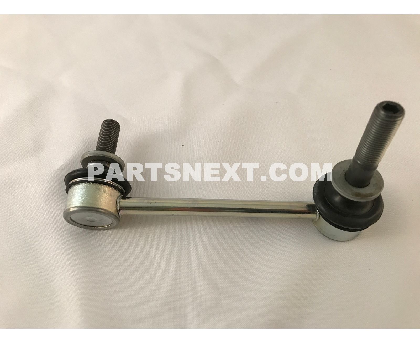 Toyota :: 48820-60050 LINK ASSY, FRONT STABILIZER, RH