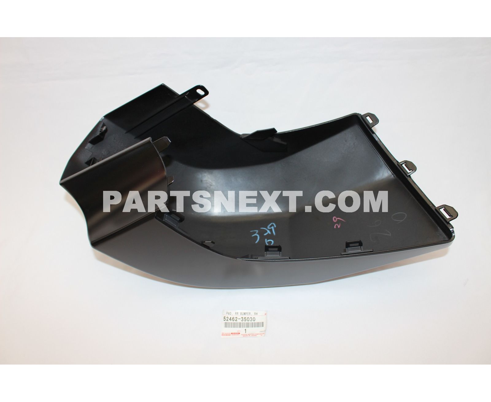 Toyota :: 52462-35030 PAD, REAR BUMPER, RH