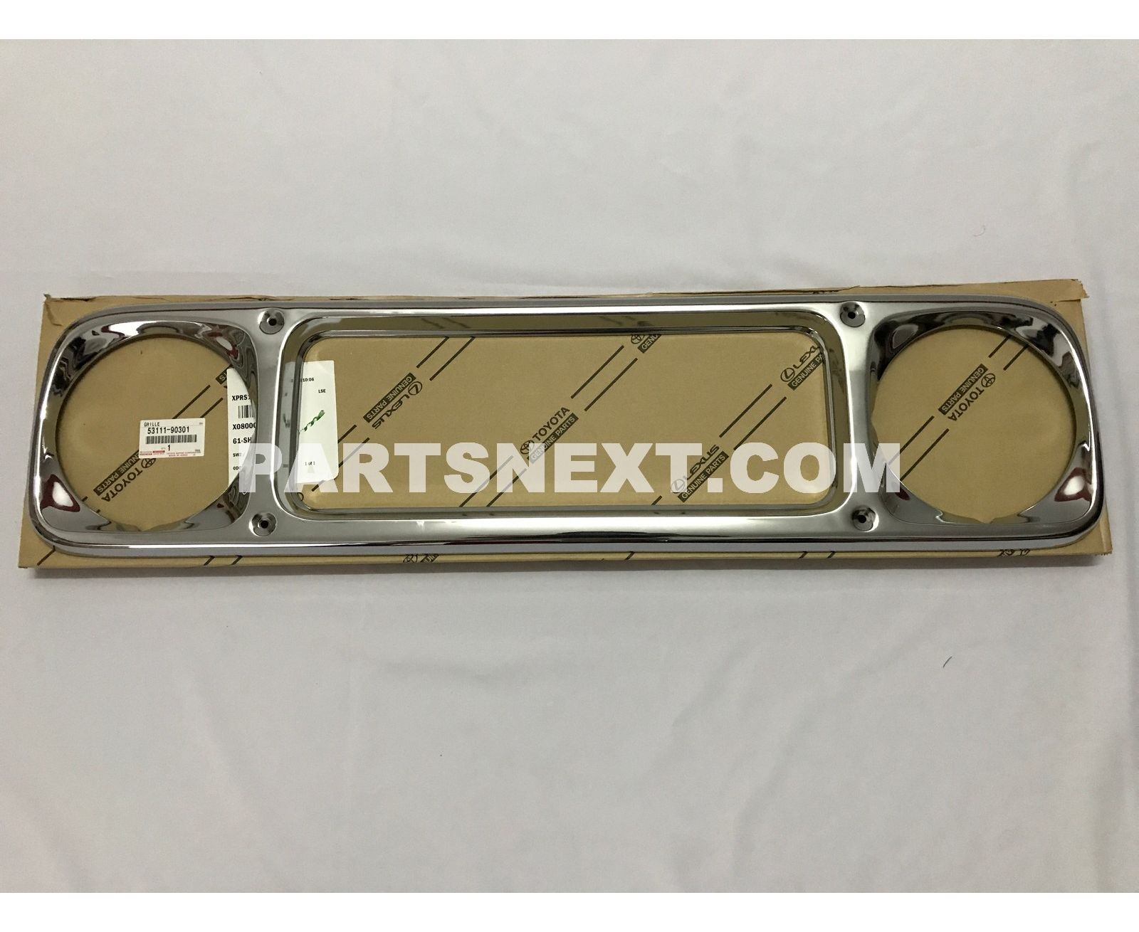 Toyota :: 53111-90301 GRILLE, RADIATOR