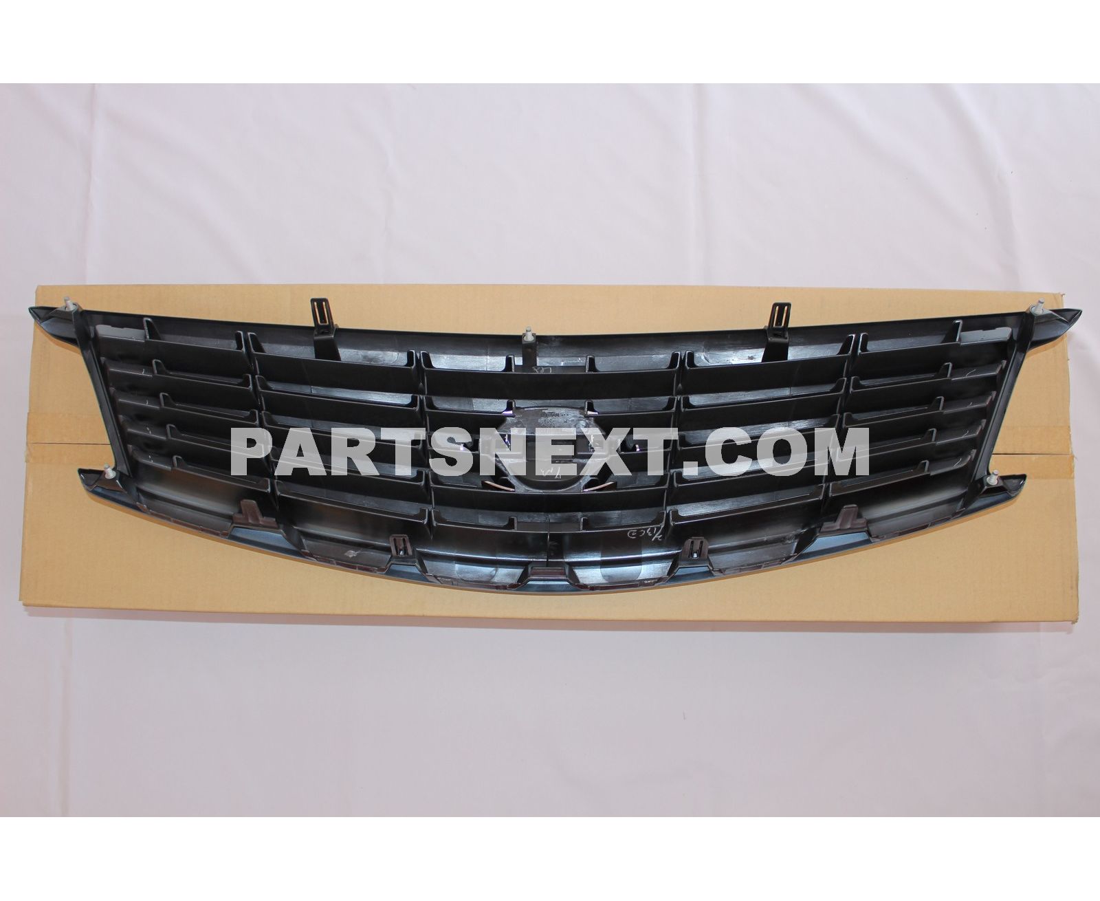 Nissan :: 62310-1NF1A GRILLE-RADIATOR
