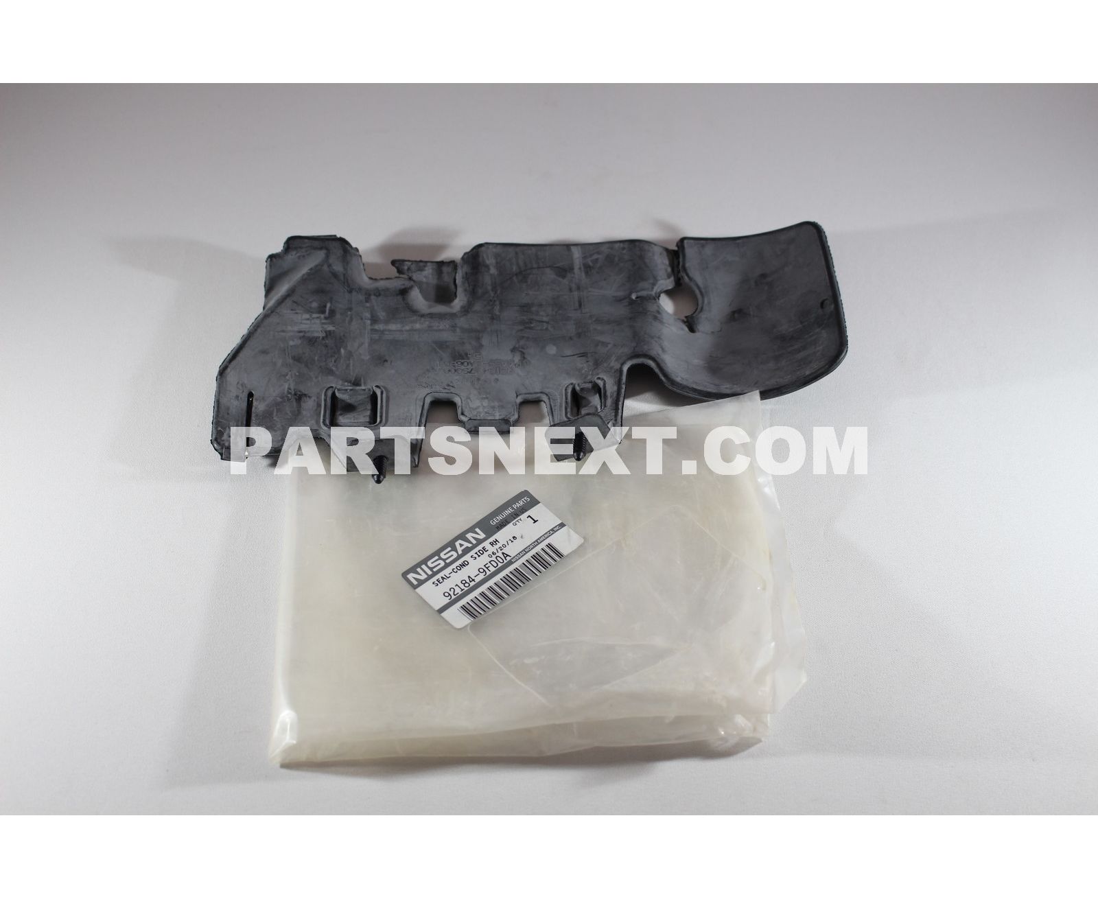 Nissan :: 92184-9FD0A SEAL RUBBER