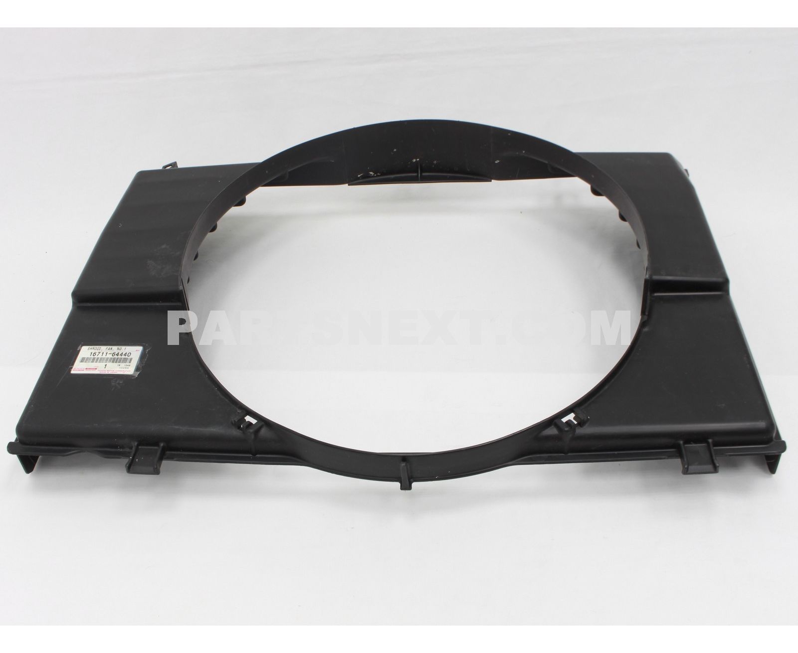 Toyota :: 16711-64440 SHROUD, FAN