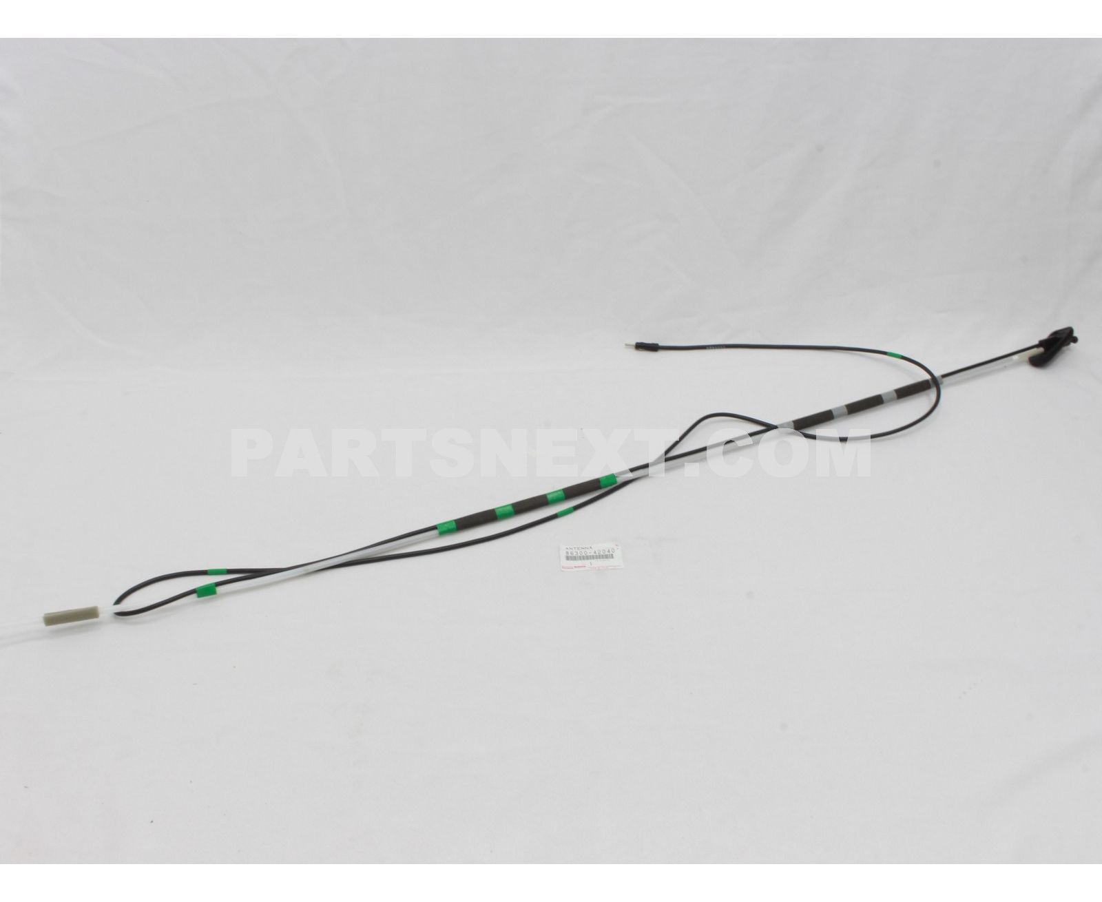 Toyota :: 86300-42040 ANTENNA ASSY, W/HOLDER