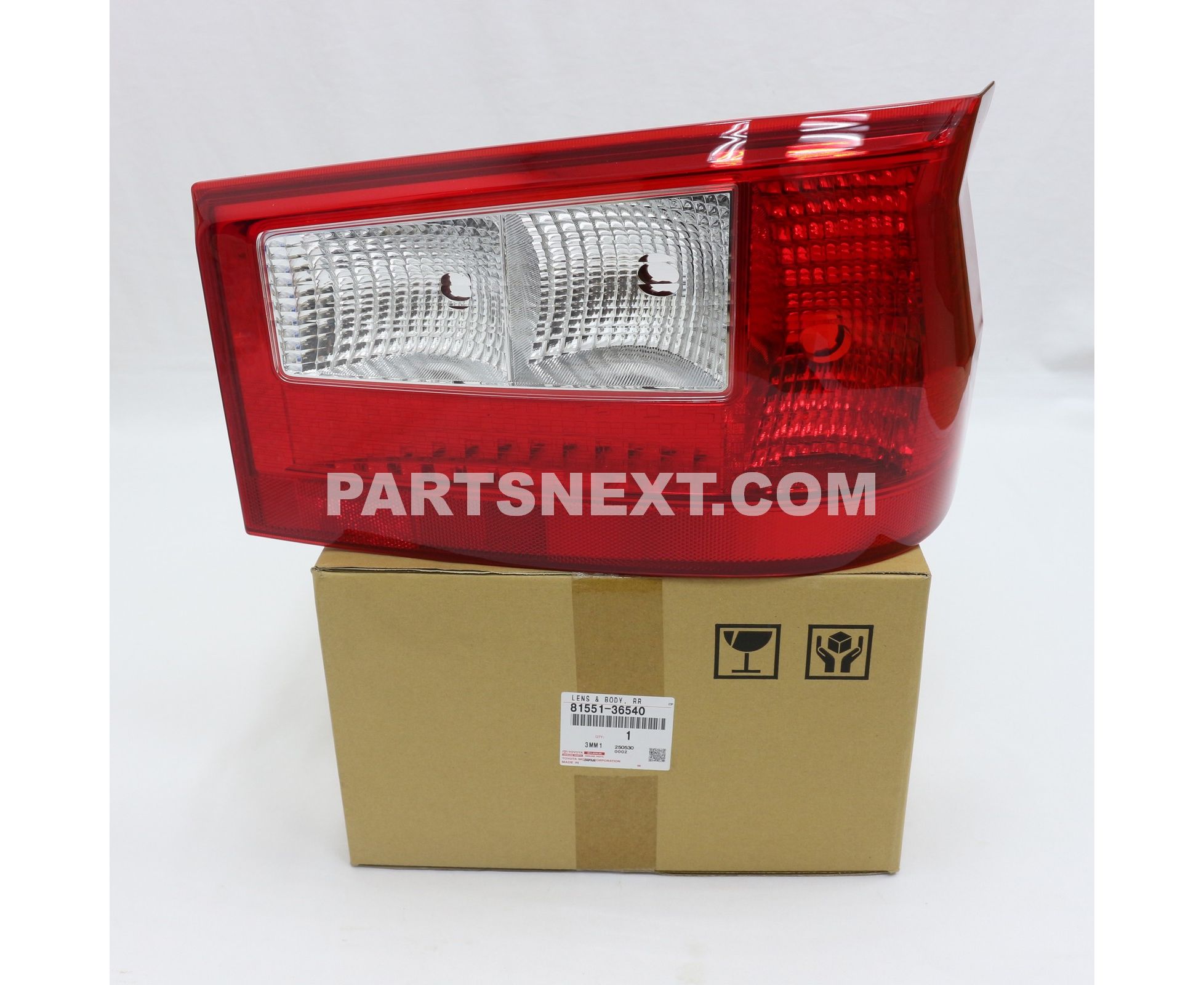 Toyota :: 81551-36540 LENS & BODY RR