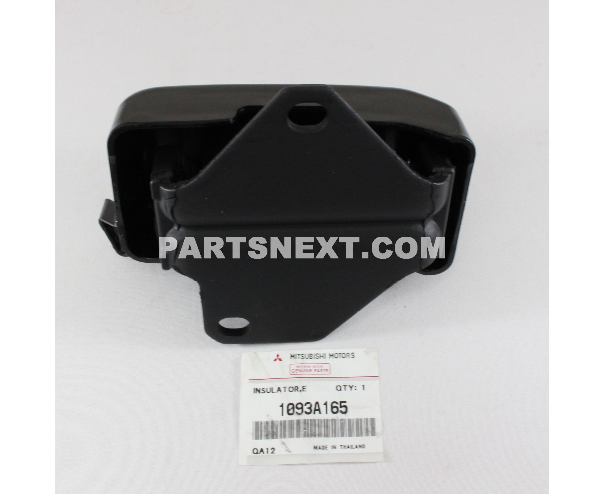 Mitsubishi :: 1093A165 INSULATOR,ENG MOUNTI