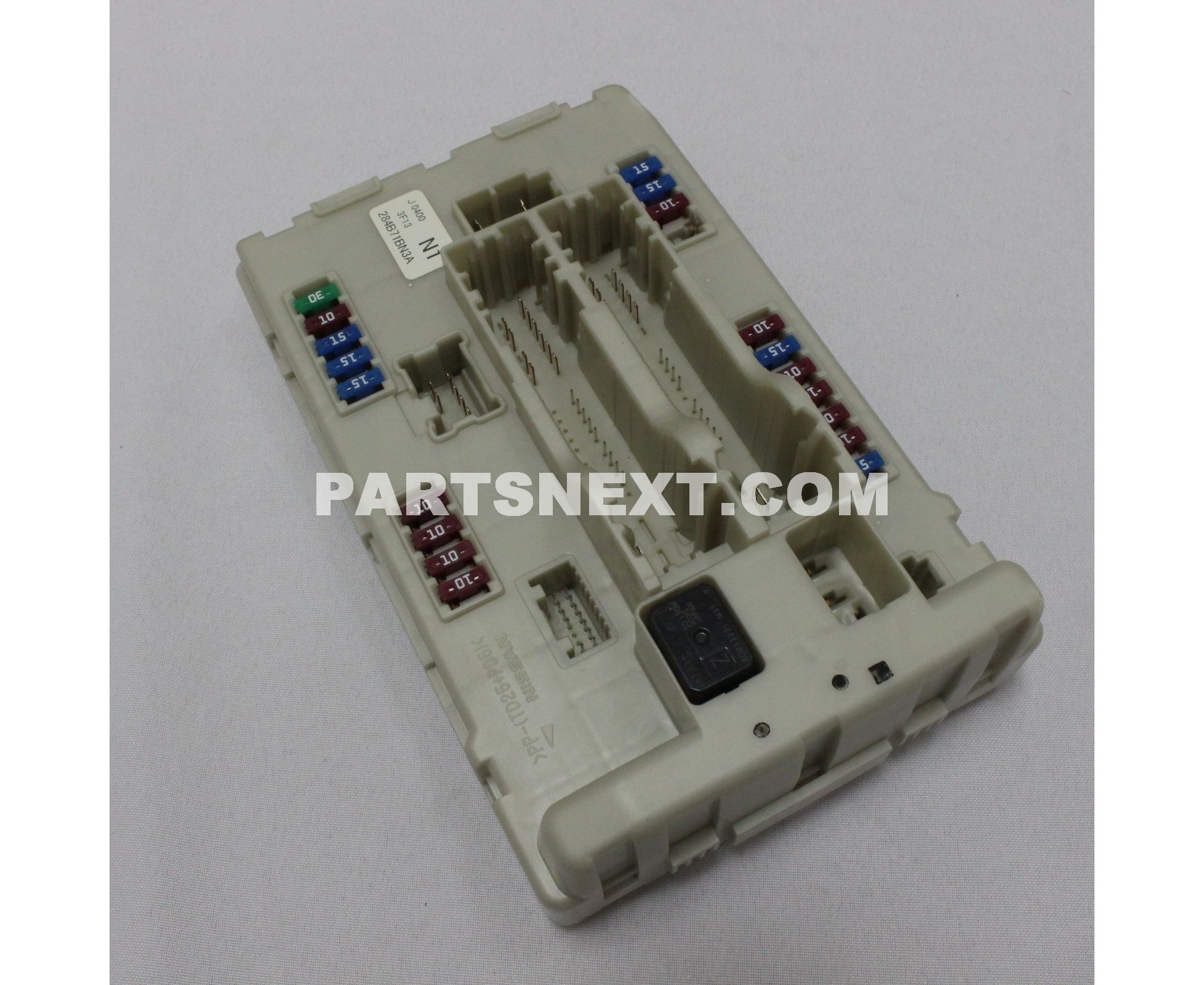 Nissan :: 284B7-1BN3A CONTROLLER UNIT-IPDM ENGINE ROOM
