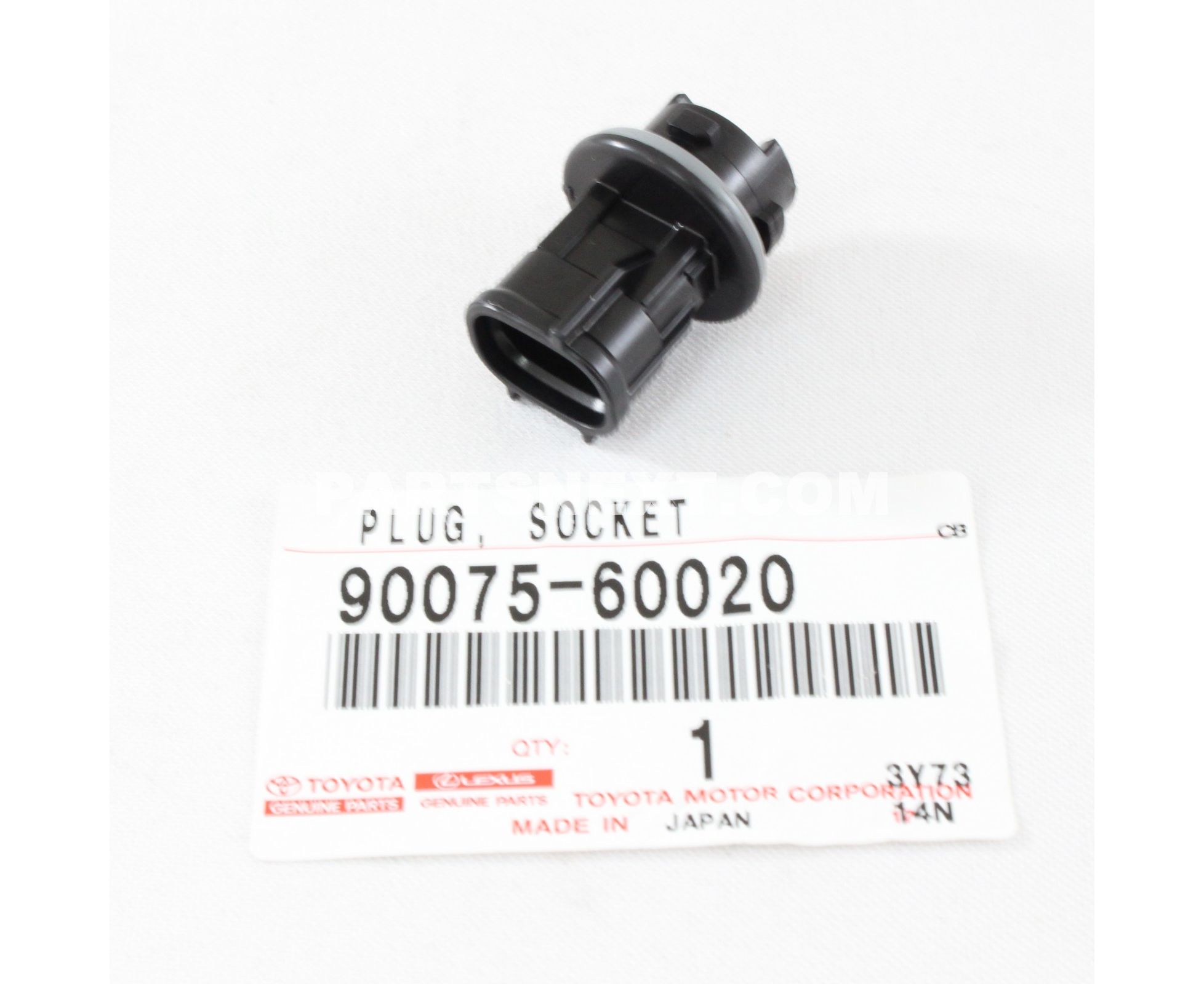 Toyota :: 90075-60020 SOCKET PLUG, REAR SIDE MARKER LAMP