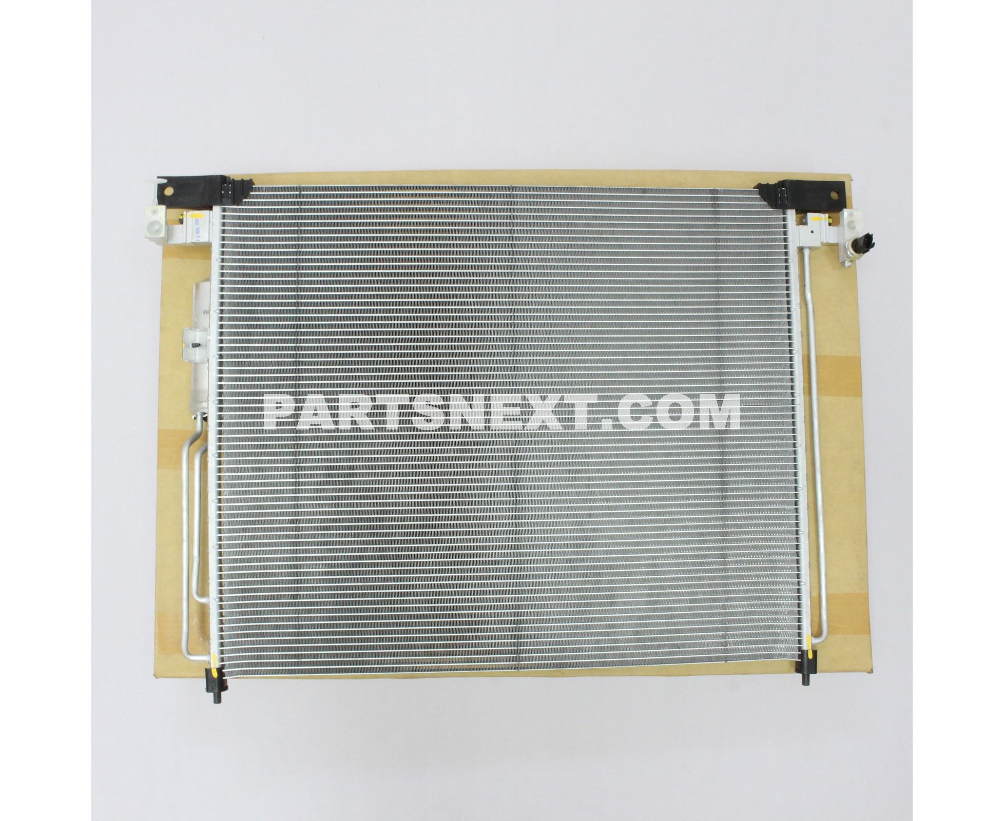 Nissan :: 92100-EB70A CONDENSER & LIQUID TANK ASSY
