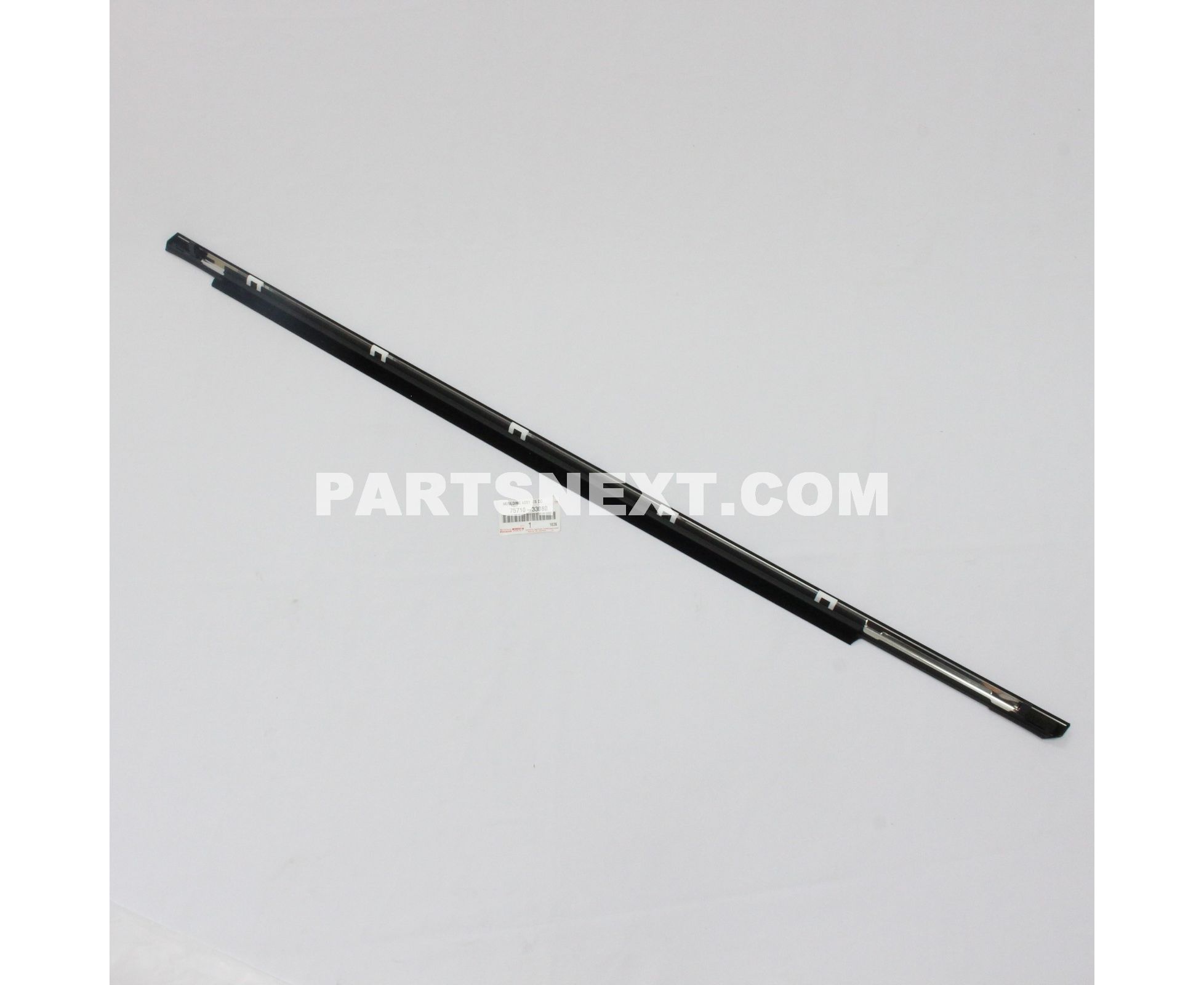 Toyota :: 75710-33080 MOULDING ASSY, FRONT DOOR BELT, RH