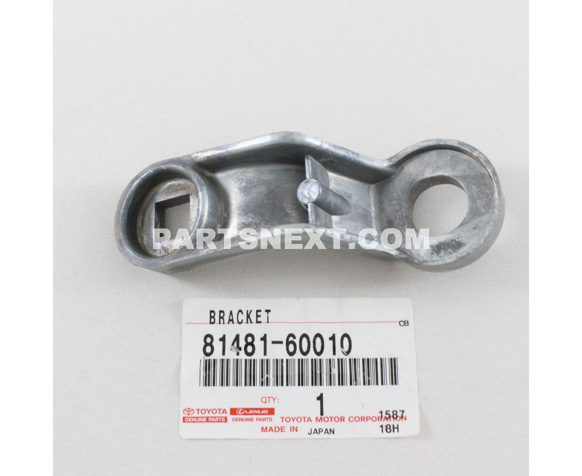 Toyota :: 81481-60010 BRACKET, FOG LAMP