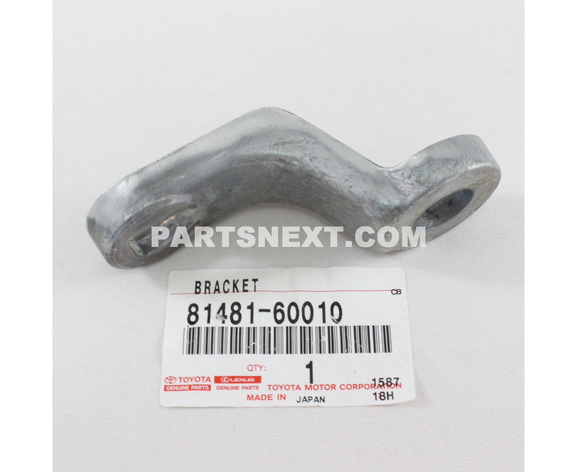 Toyota :: 81481-60010 BRACKET, FOG LAMP
