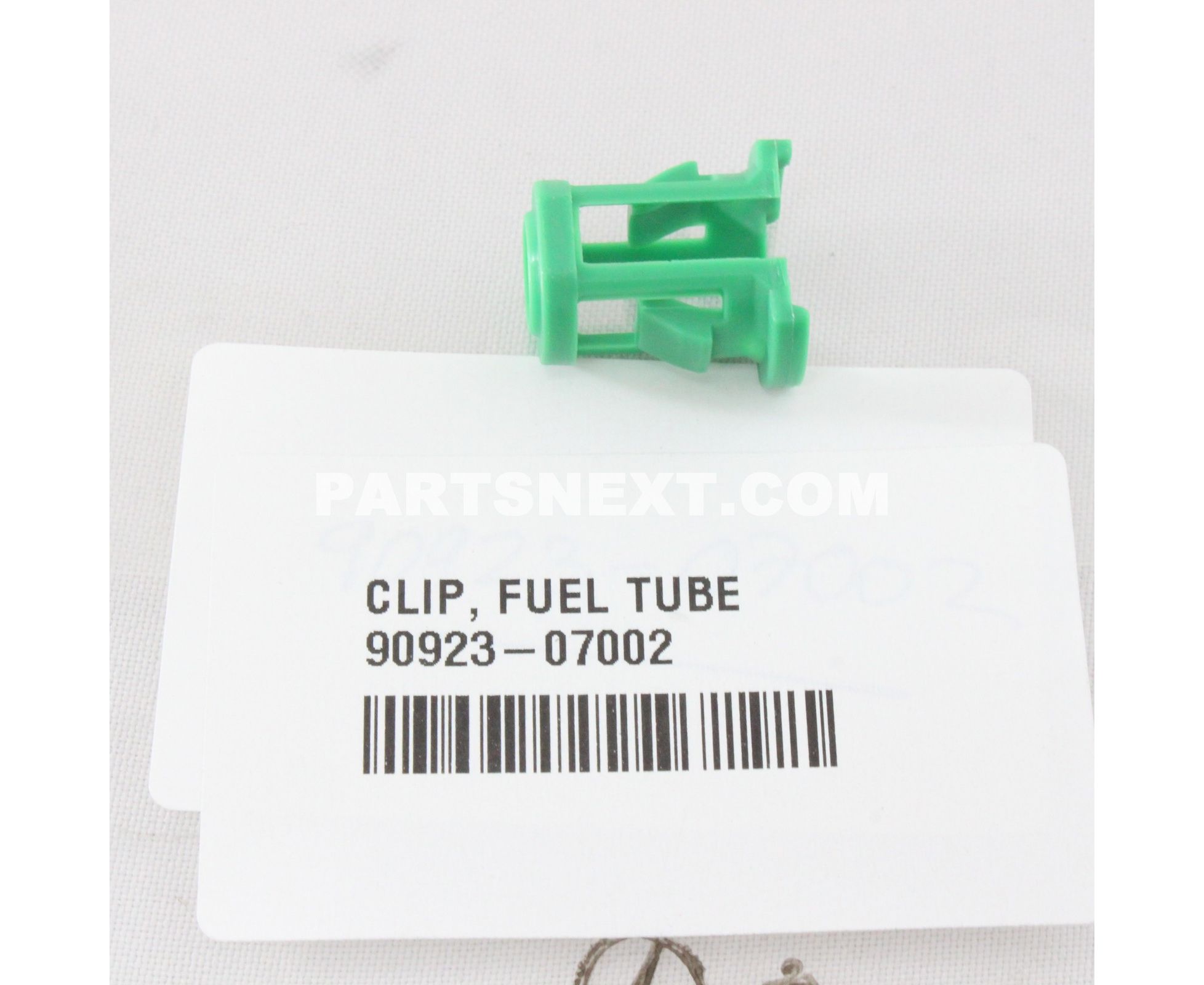 Toyota :: 90923-07002 CLIP, FUEL TUBE CONNECTOR