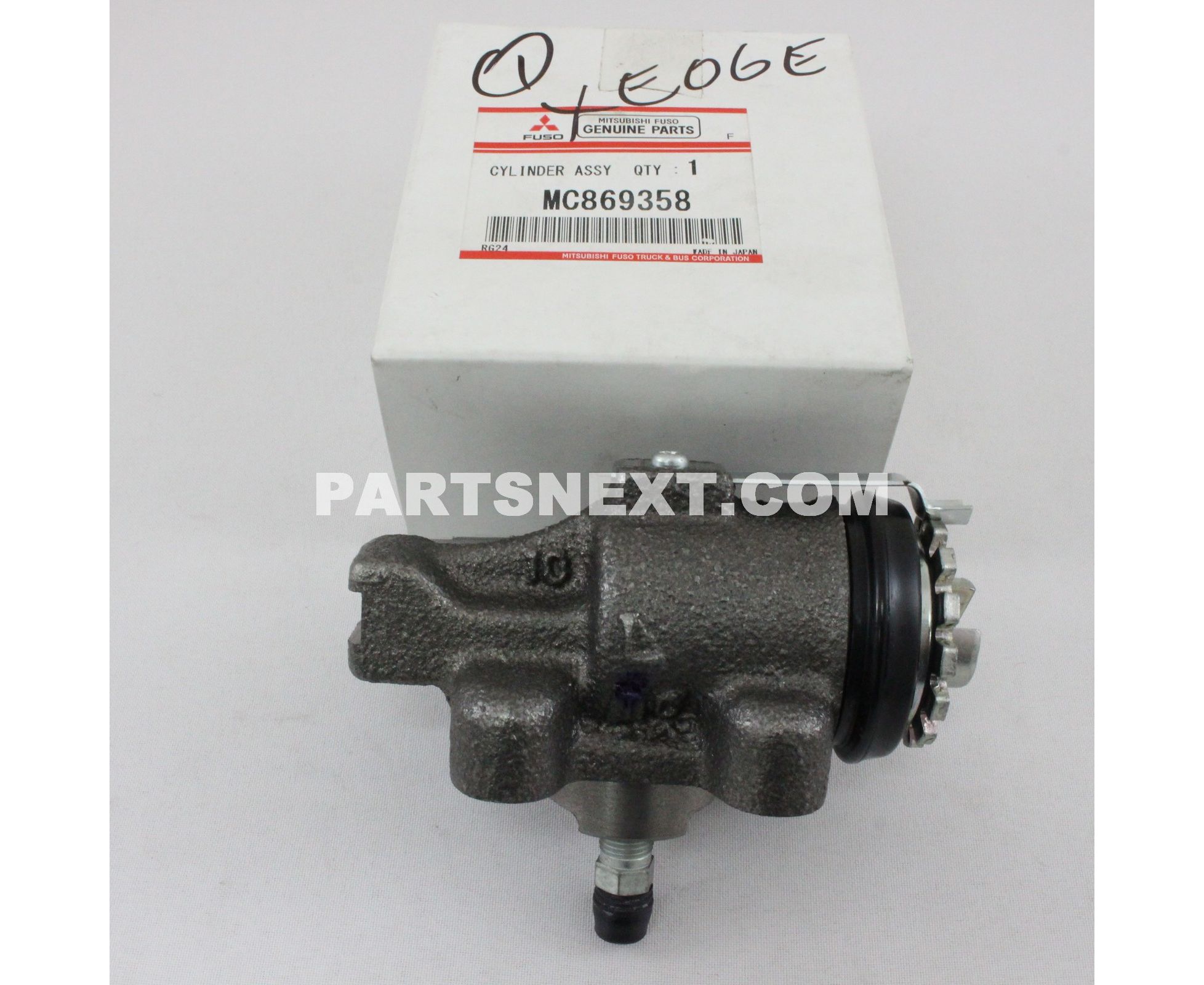 Mitsubishi :: MC869358 CYLINDER ASSY,FR BRA