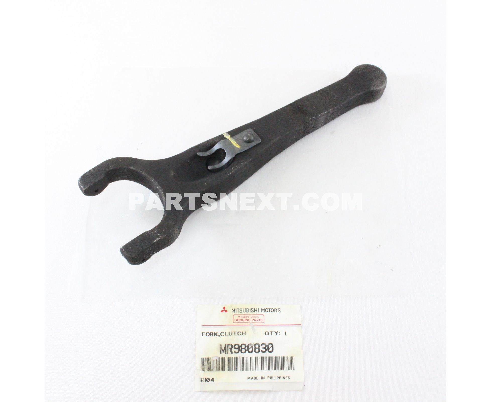 Mitsubishi :: MR980830 FORK,CLUTCH RELEASE