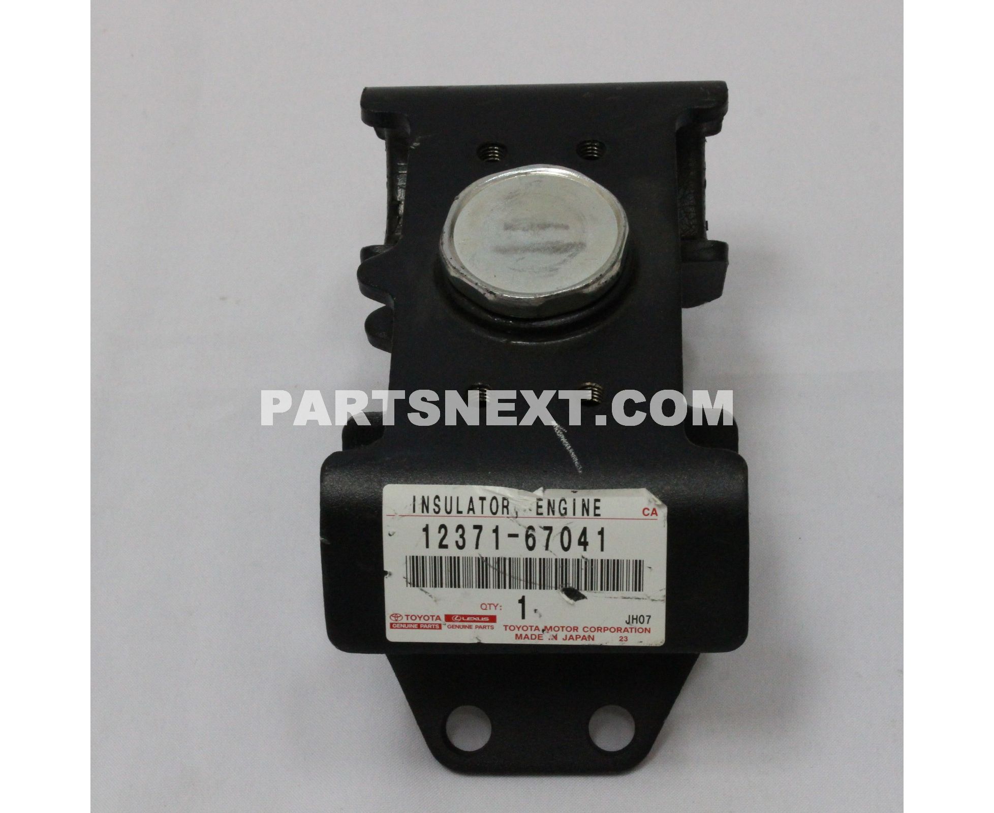 Toyota :: 12371-67041 INSULATOR, ENGINE MOUNTING, REAR NO.1