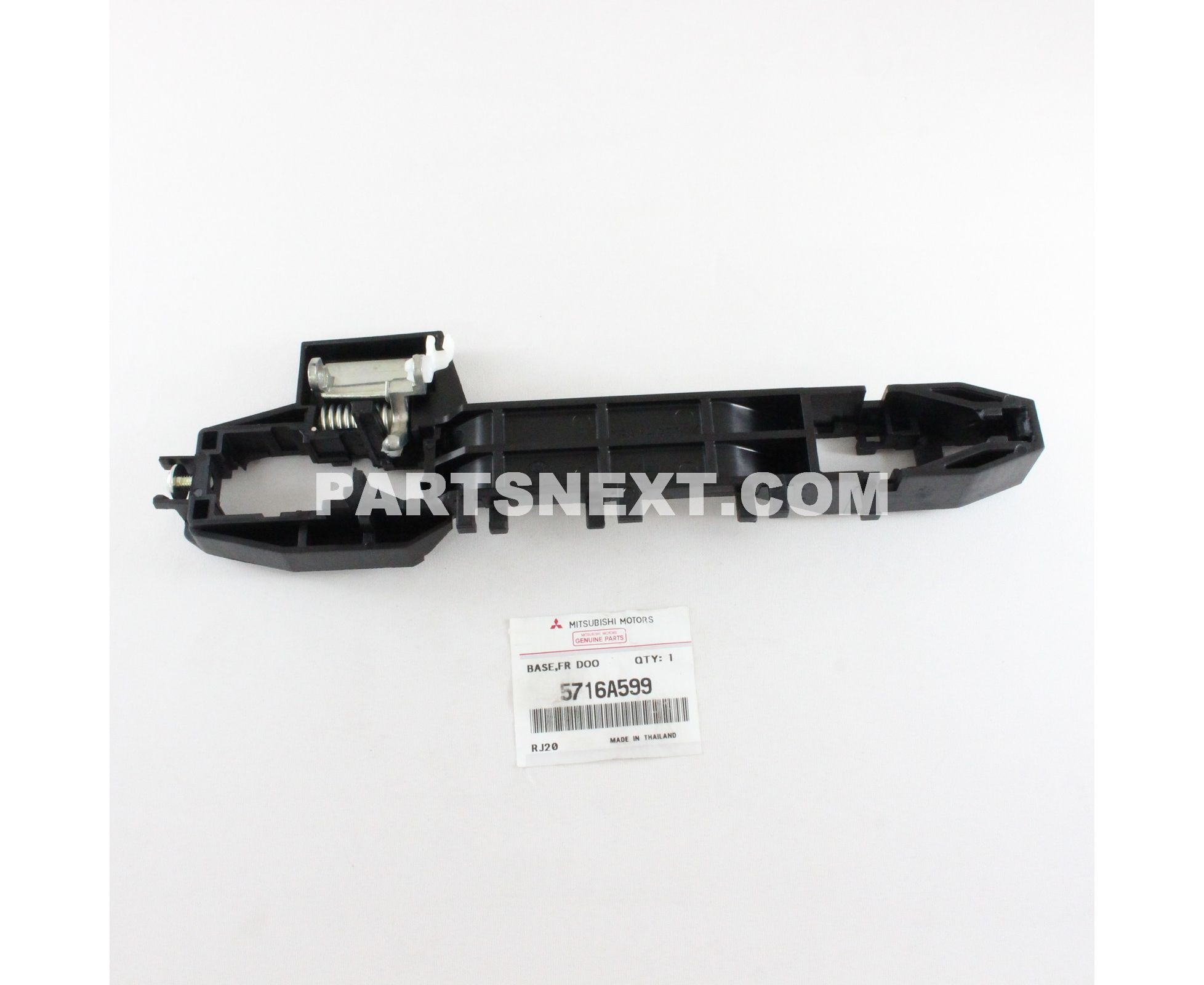 Mitsubishi :: 5716A599 BASE,F/DR OUTSIDE HD