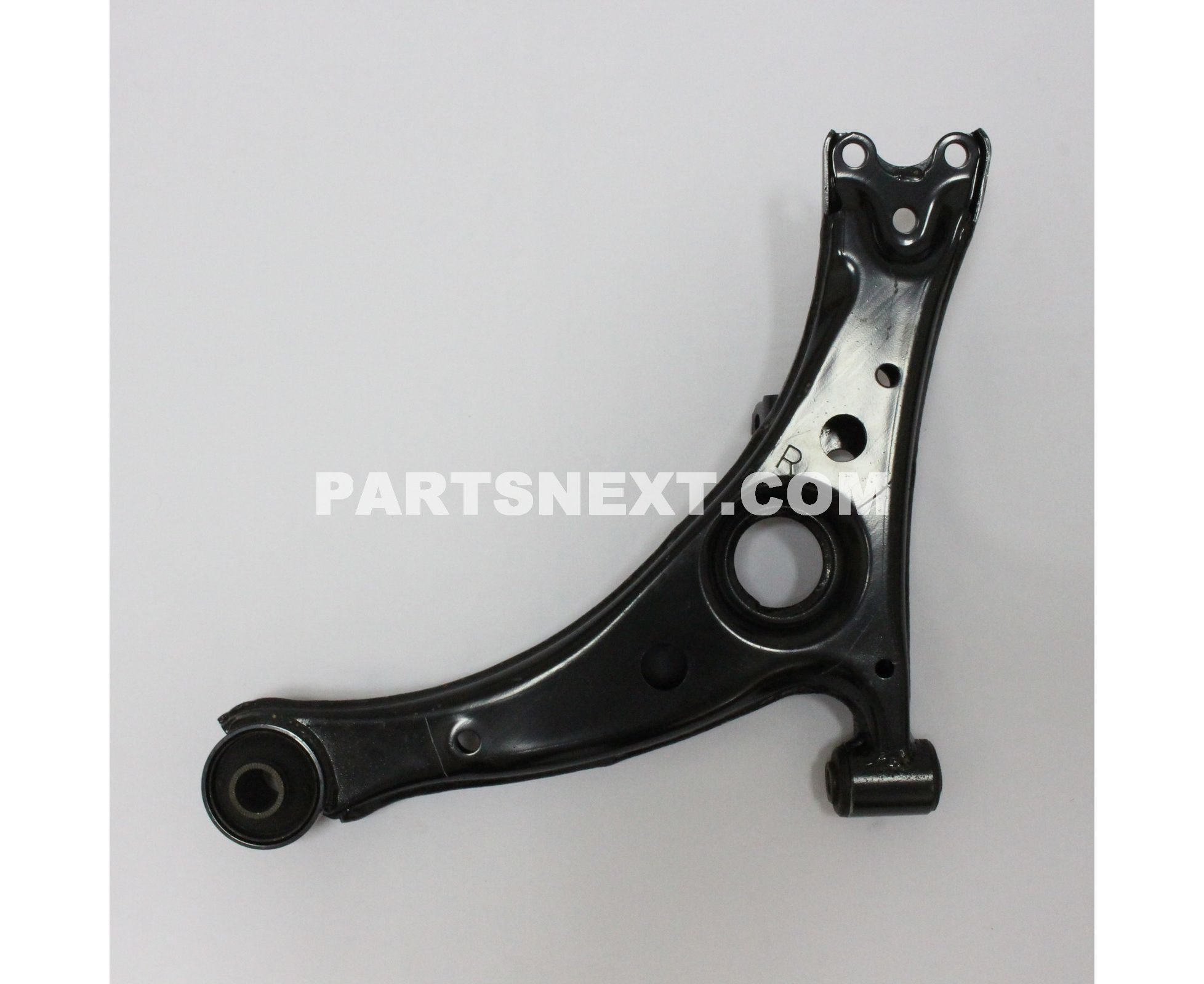 Toyota :: 48068-20290 ARM SUB-ASSY, FRONT SUSPENSION, LOWER NO.1 RH