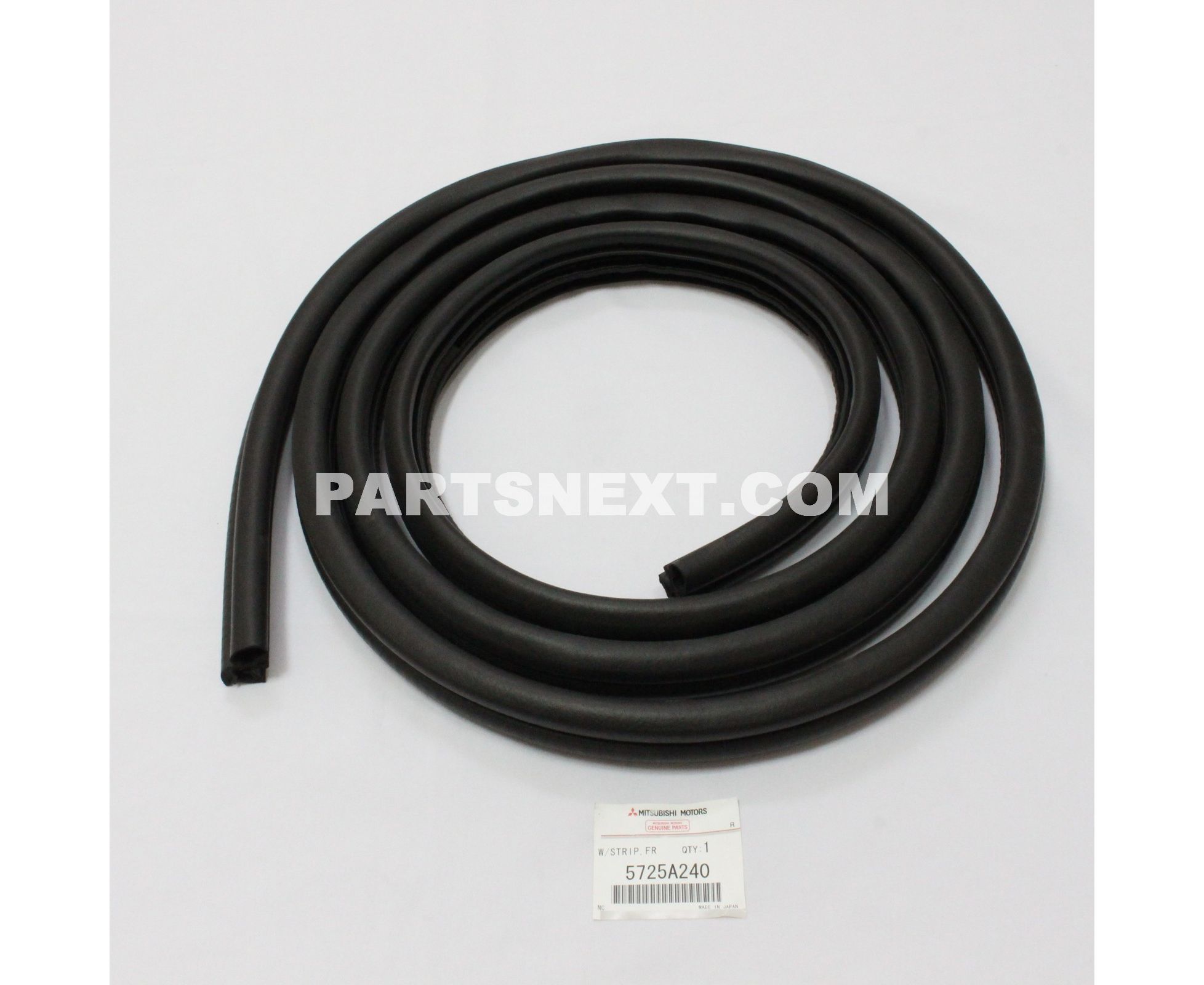 Mitsubishi :: 5725A240 W/STRIP,FR DR OPNG,INR RH