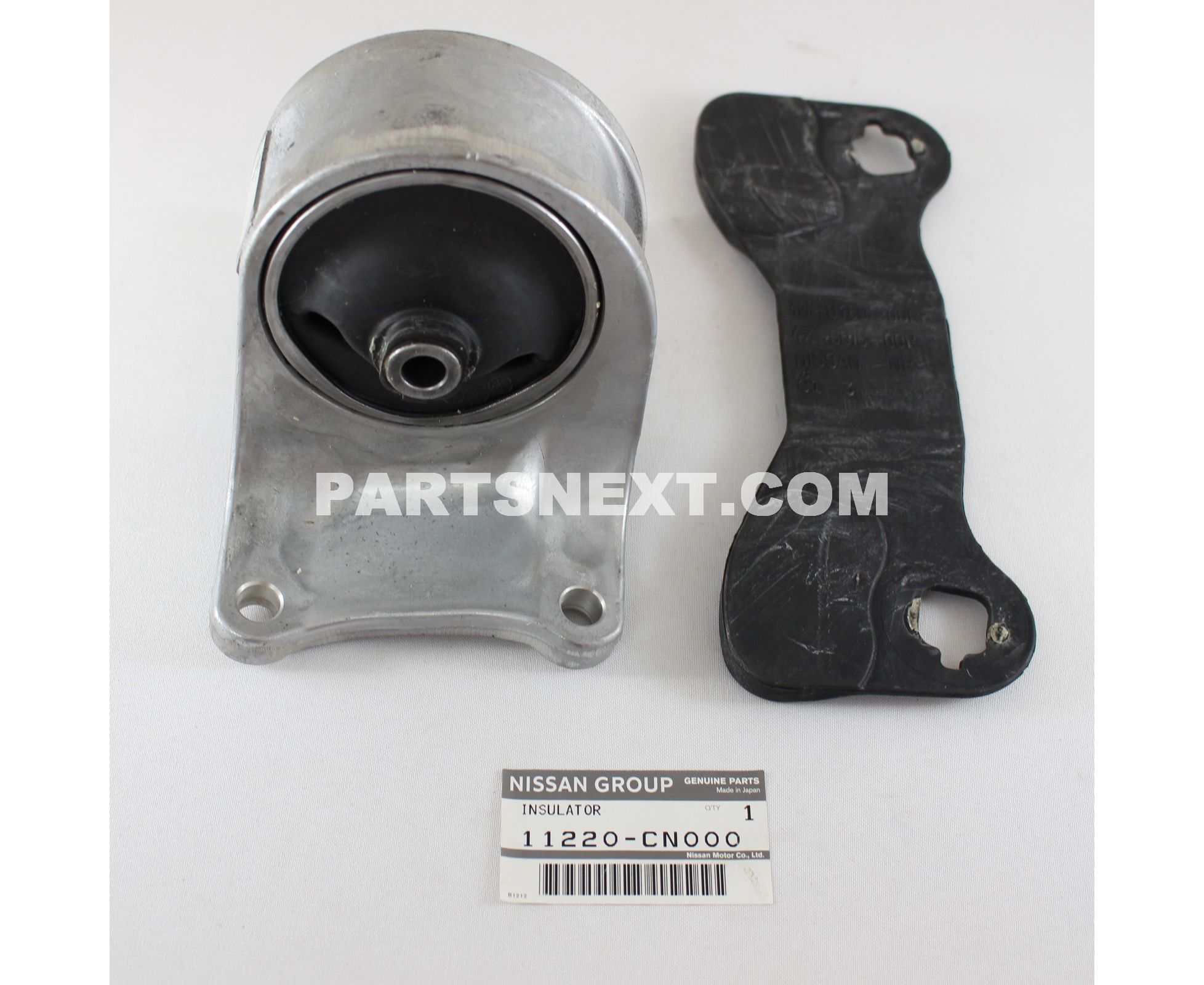 Nissan :: 11220-CN000 INSULATOR