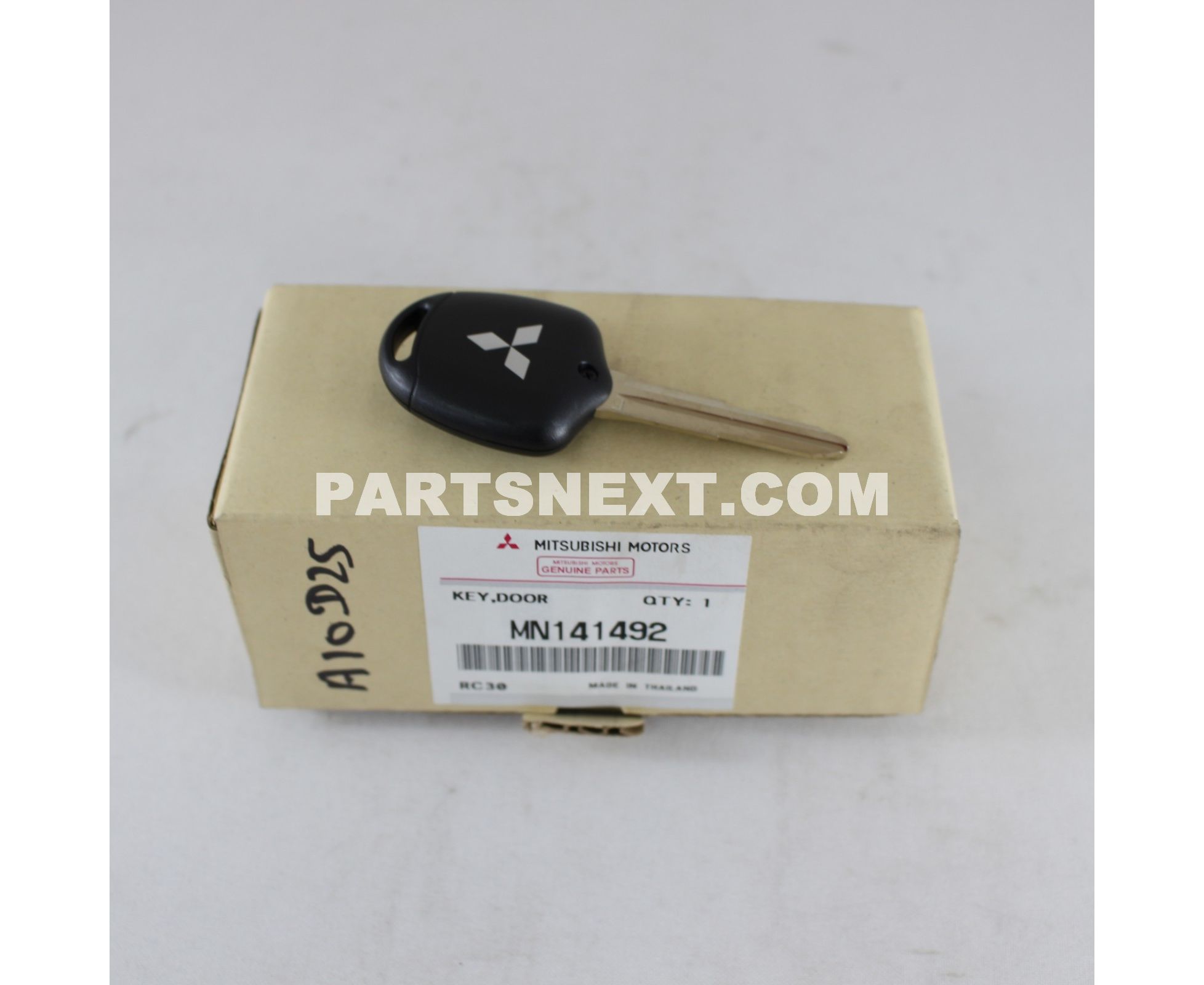 Mitsubishi :: MN141492 KEY,DOOR LOCK TRANSMITTER