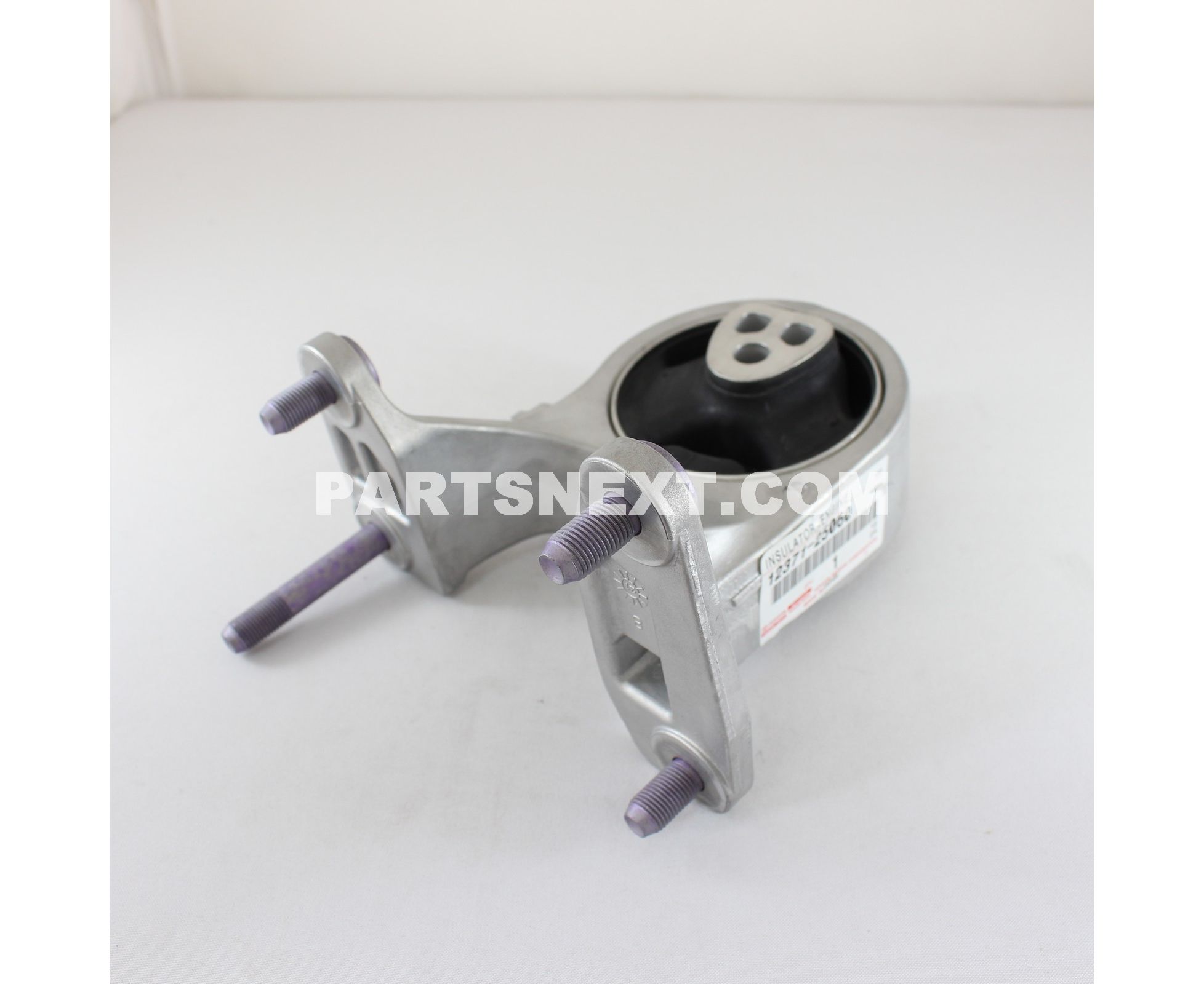 Toyota :: 12371-25060 INSULATOR ENGINE