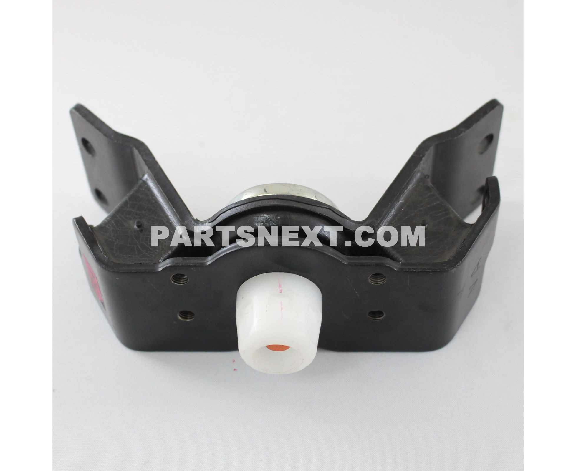 Toyota :: 12371-75140 INSULATOR, ENGINE MOUNTING, REAR NO.1
