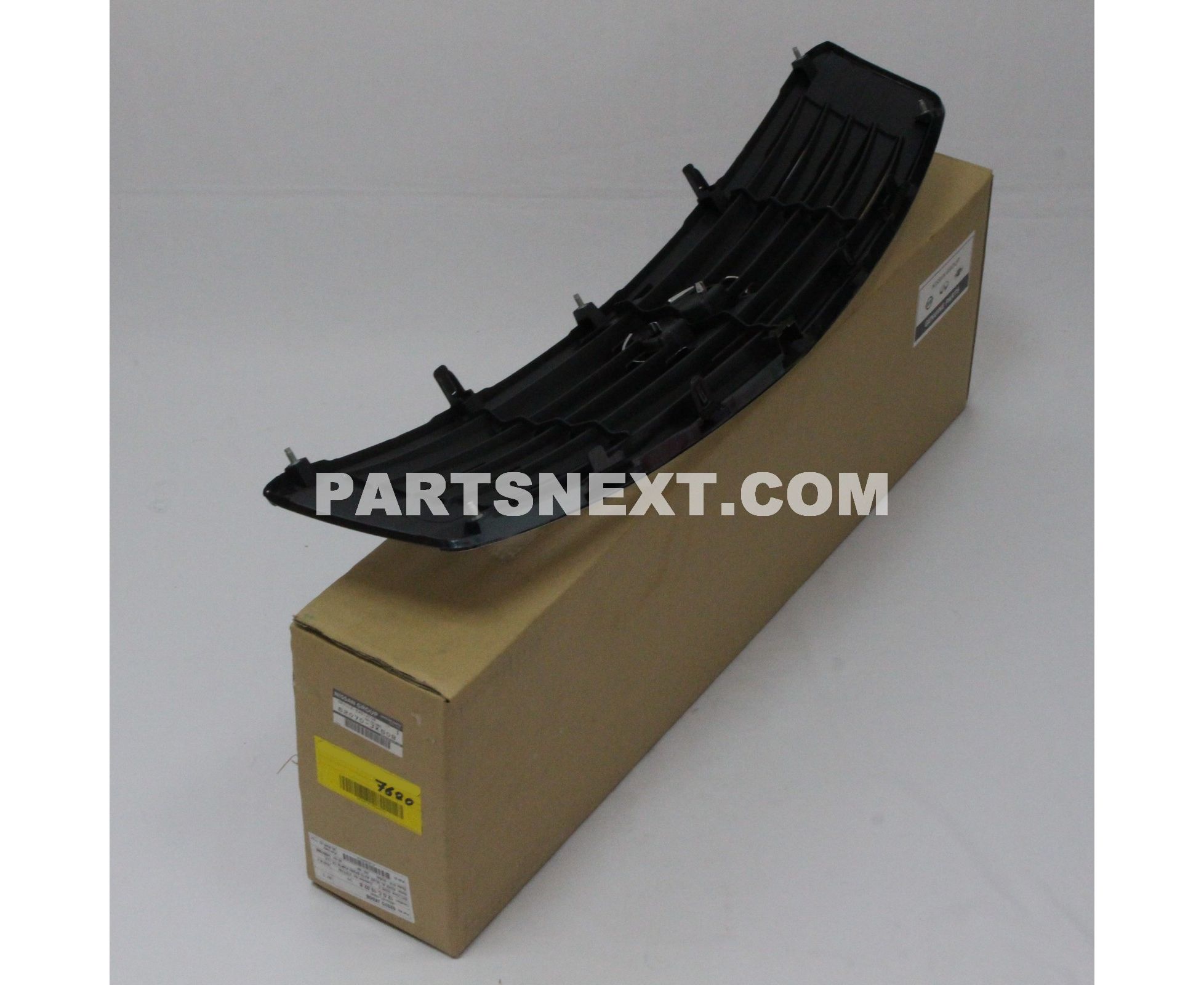 Nissan :: 62070-JK60B GRILLE KIT-FRONT