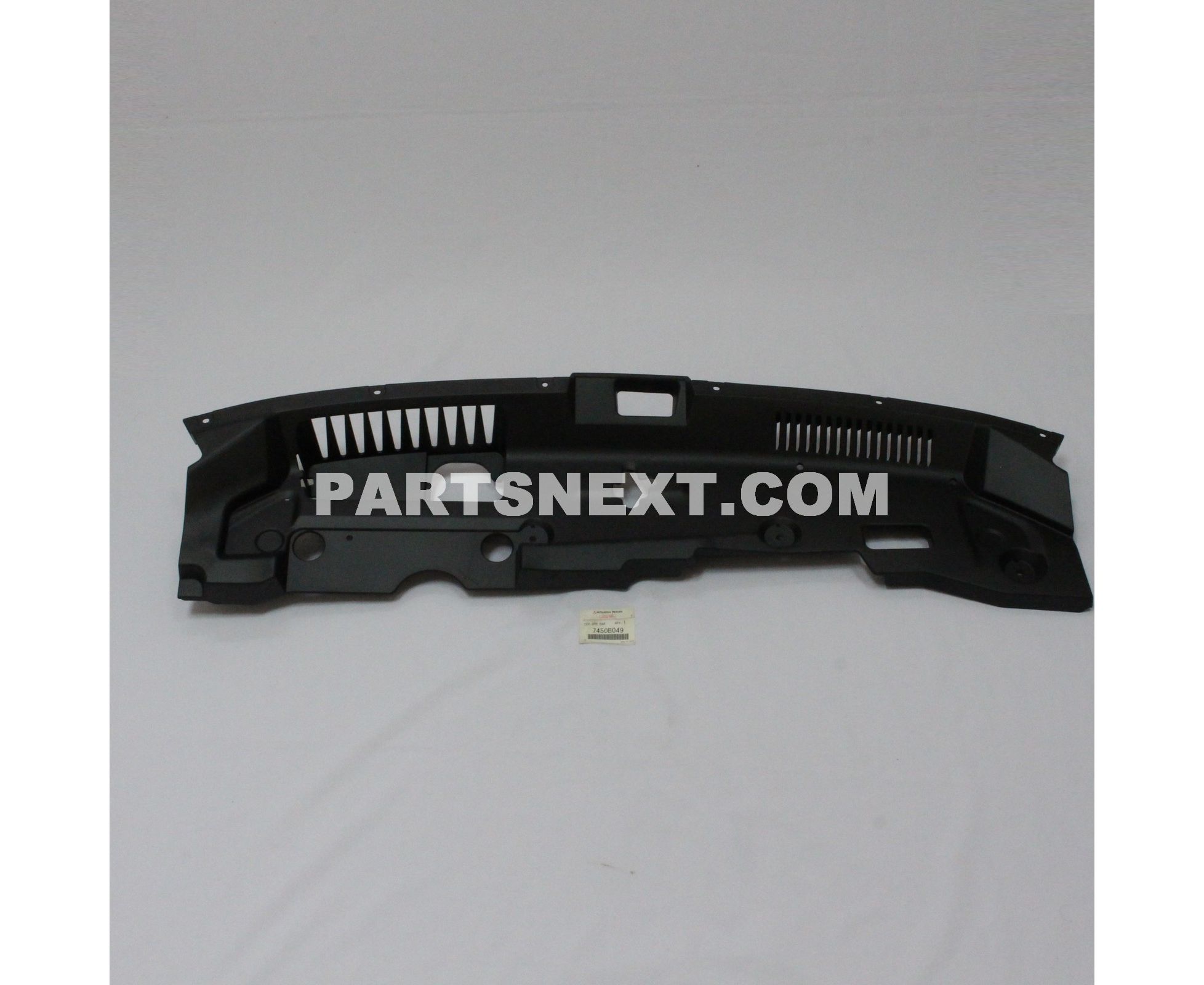 Mitsubishi :: 7450B049 COVER,FR BUMPER GRILLE