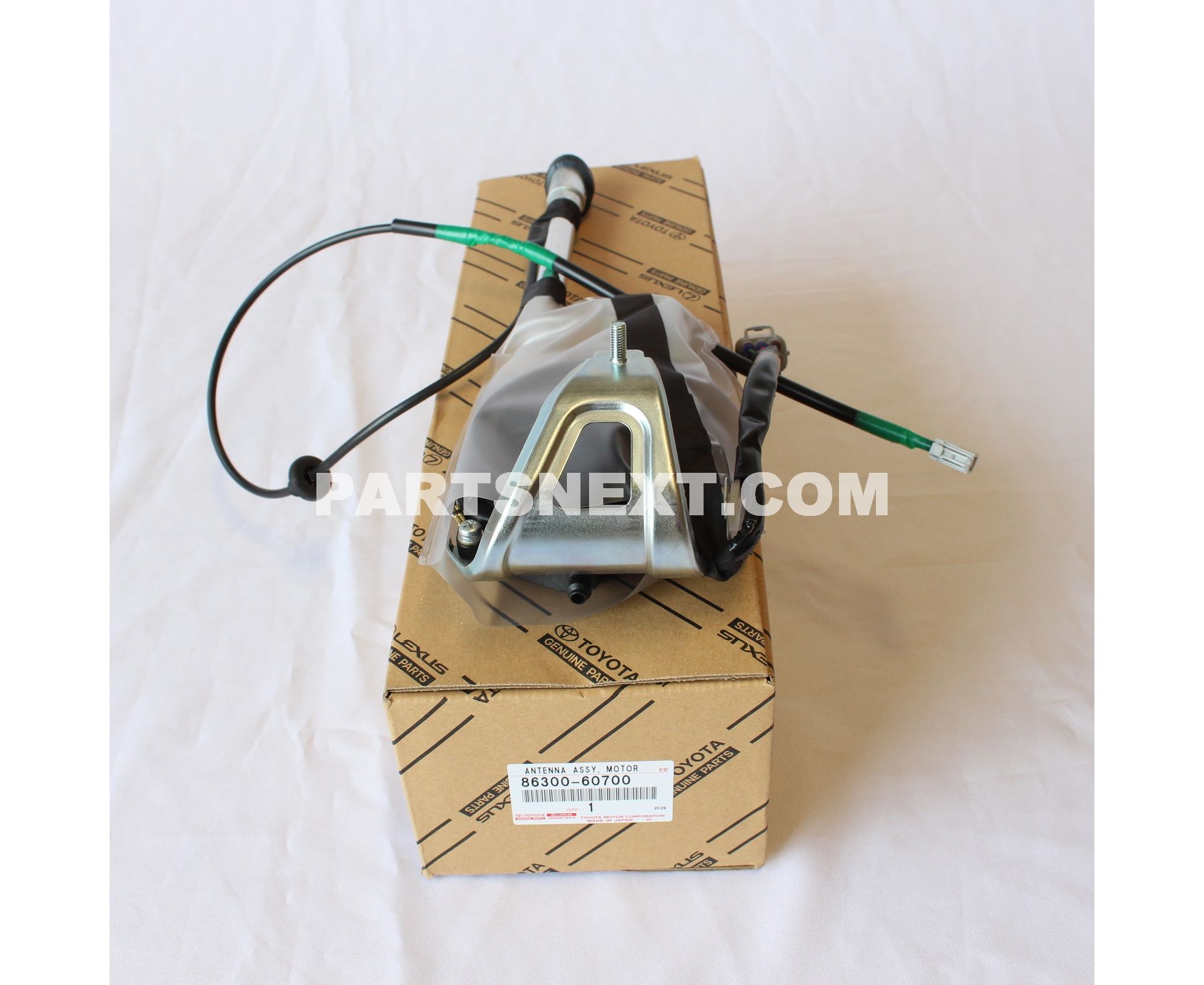 Toyota :: 86300-60700 ANTENNA ASSY, W/HOLDER