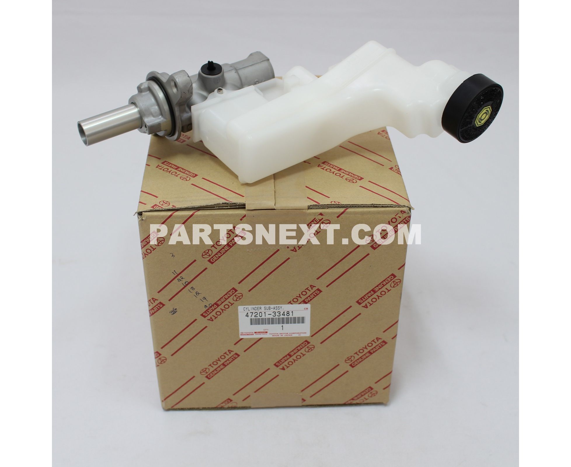 Toyota :: 47201-33481 CYLINDER SUB-ASSY, BRAKE MASTER