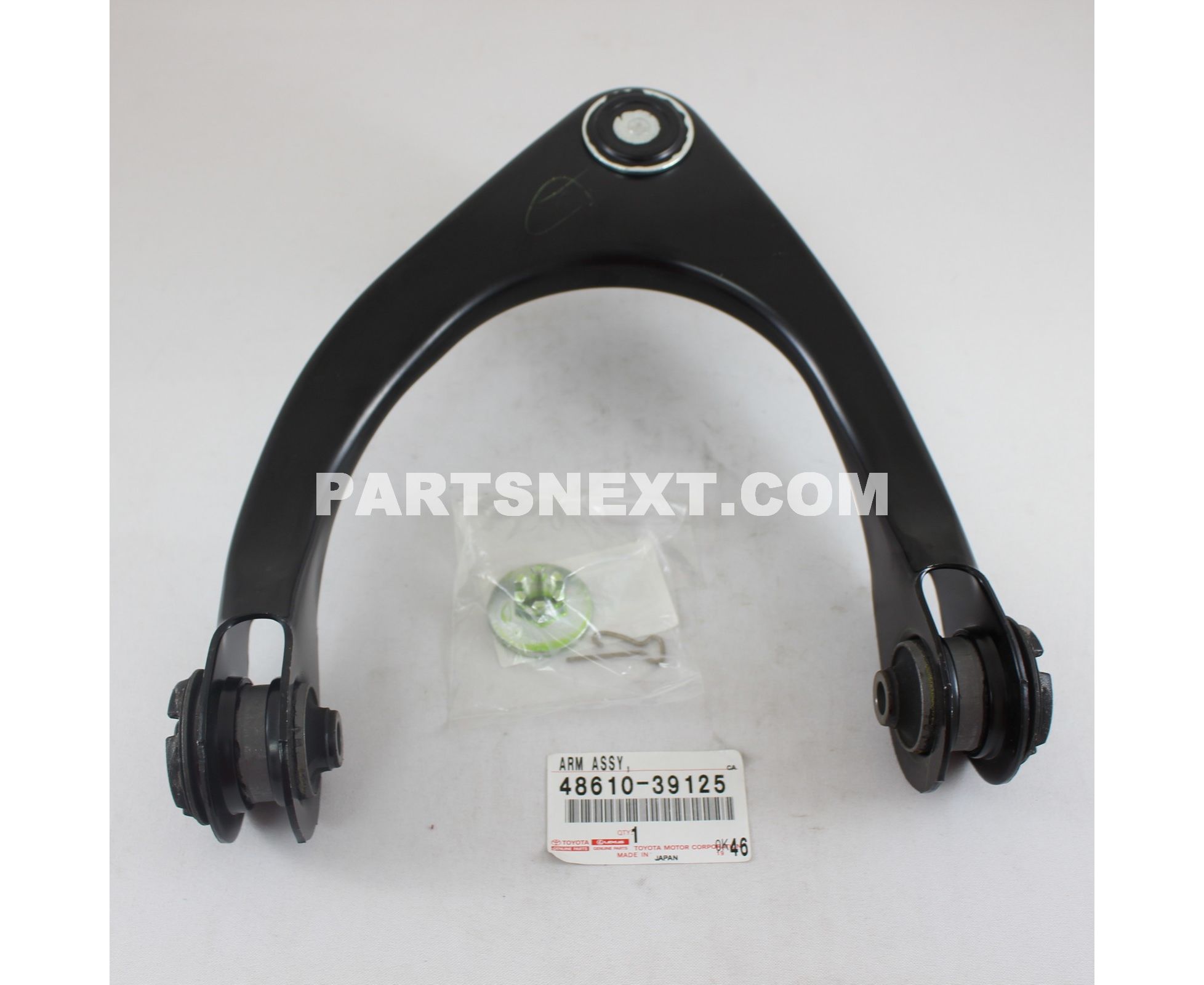 Toyota :: 48610-39125 ARM ASSY, FRONT SUSPENSION UPPER, RH