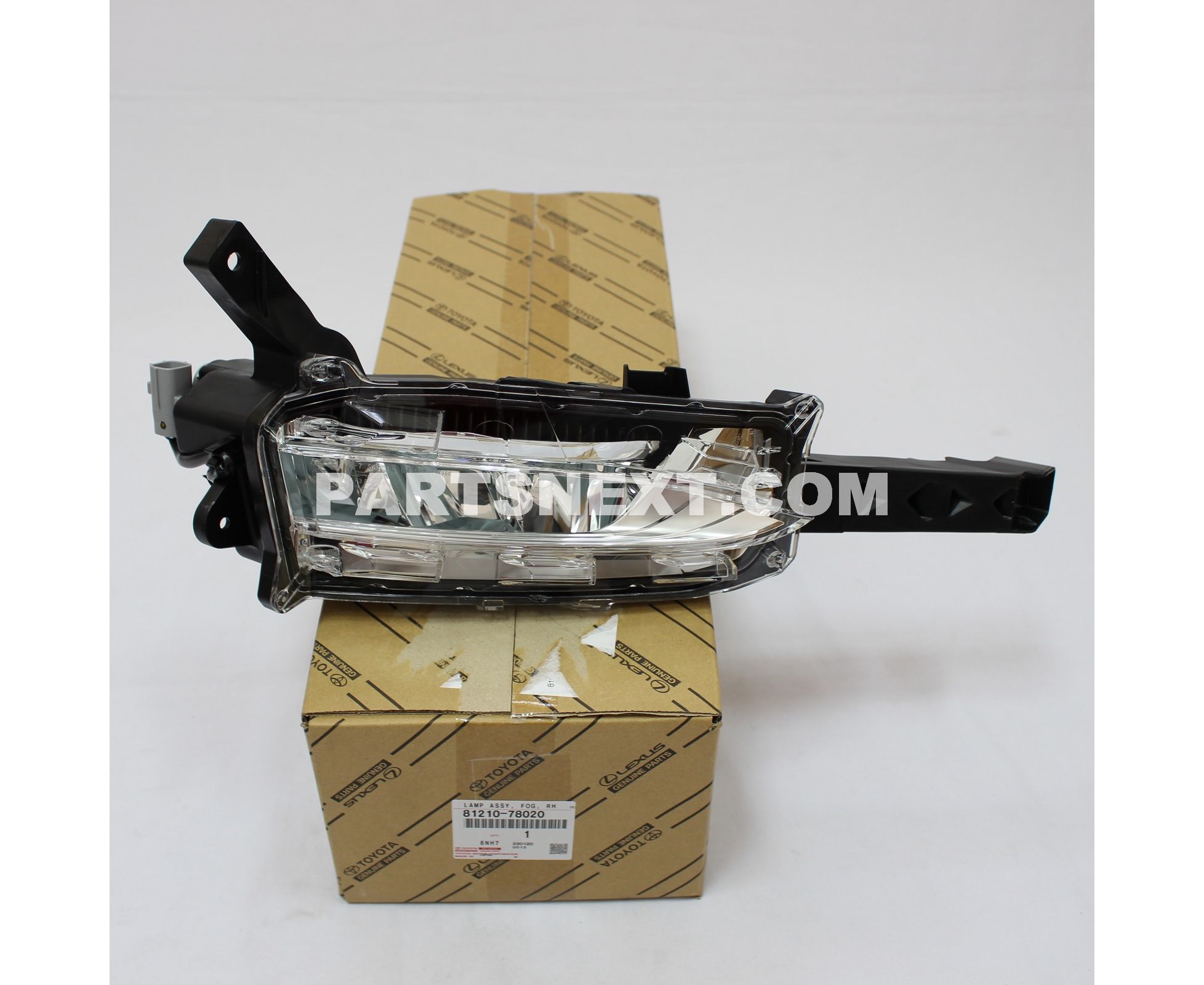 Toyota :: 81210-78020 LAMP ASSY FOG RH