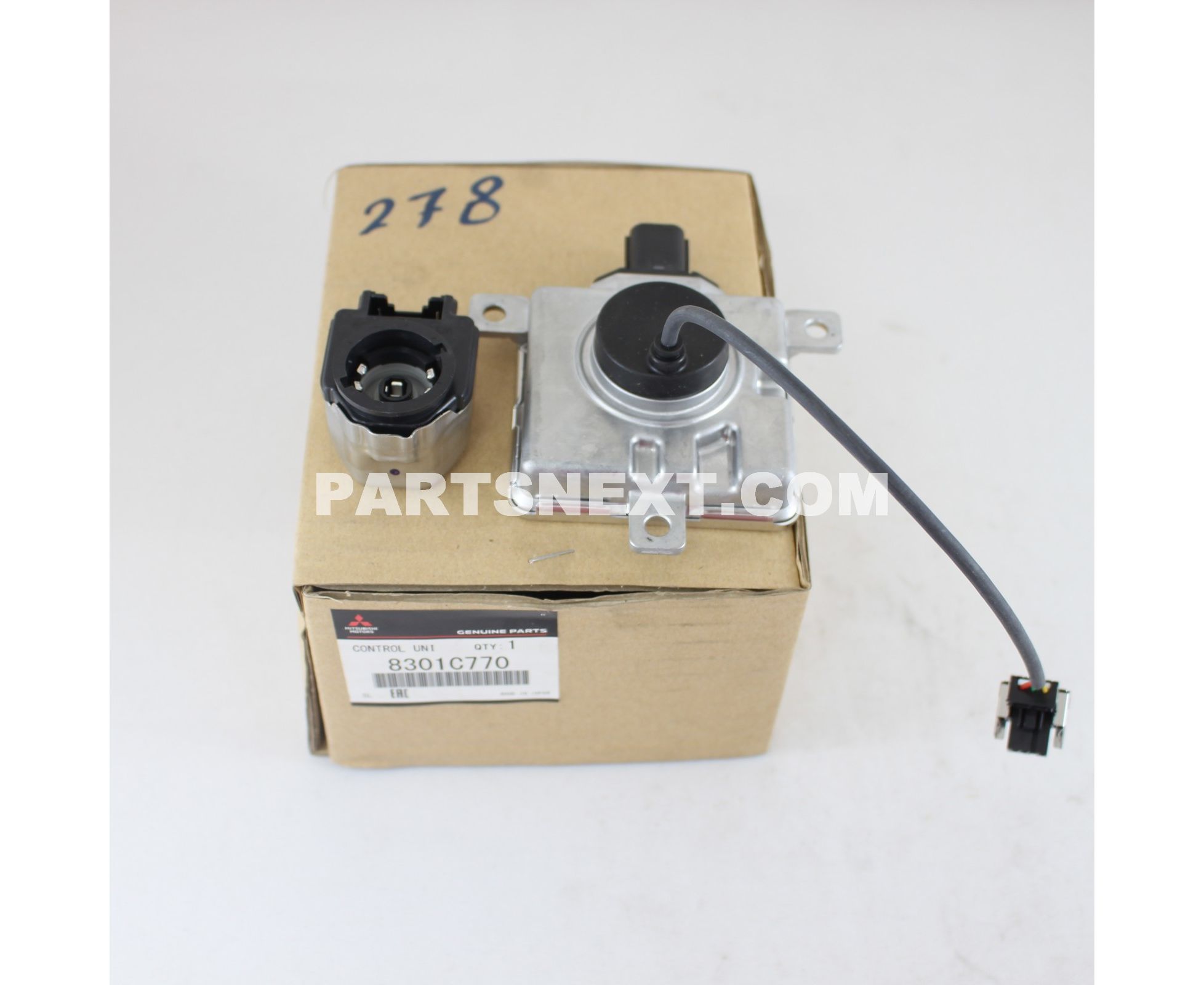 Mitsubishi :: 8301C770 CONTROL UNIT,HEADLAM