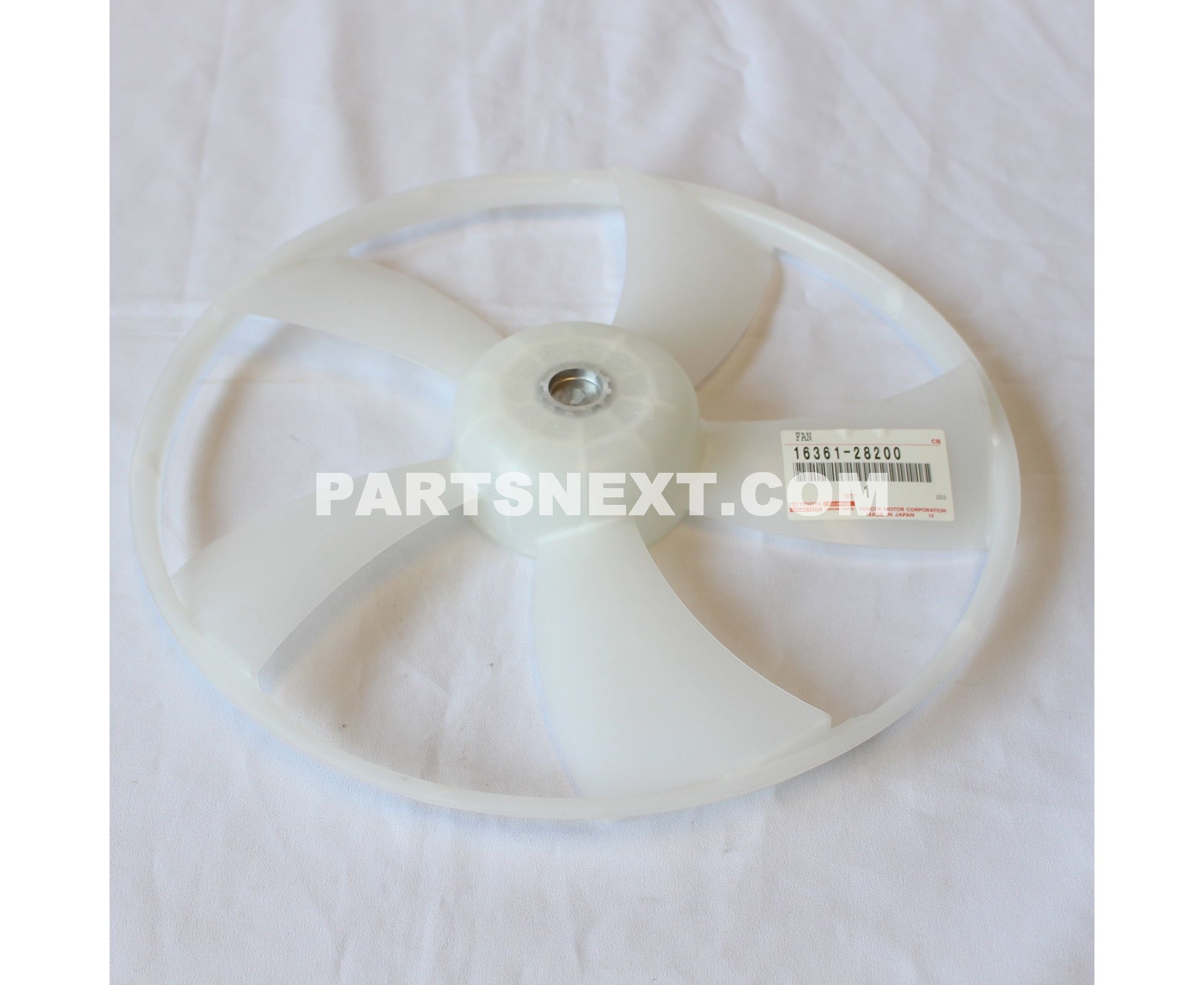 Toyota :: 16361-28200 FAN