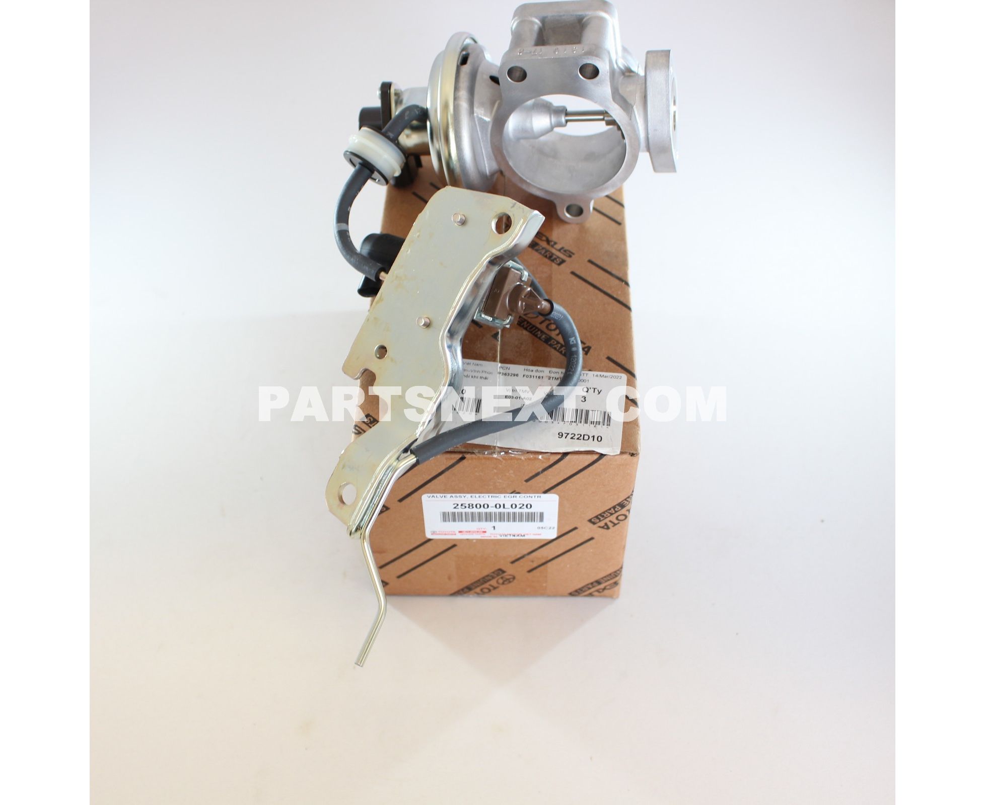 Toyota :: 25800-0L020 VALVE ASSY, ELECTRIC EGR CONTROL