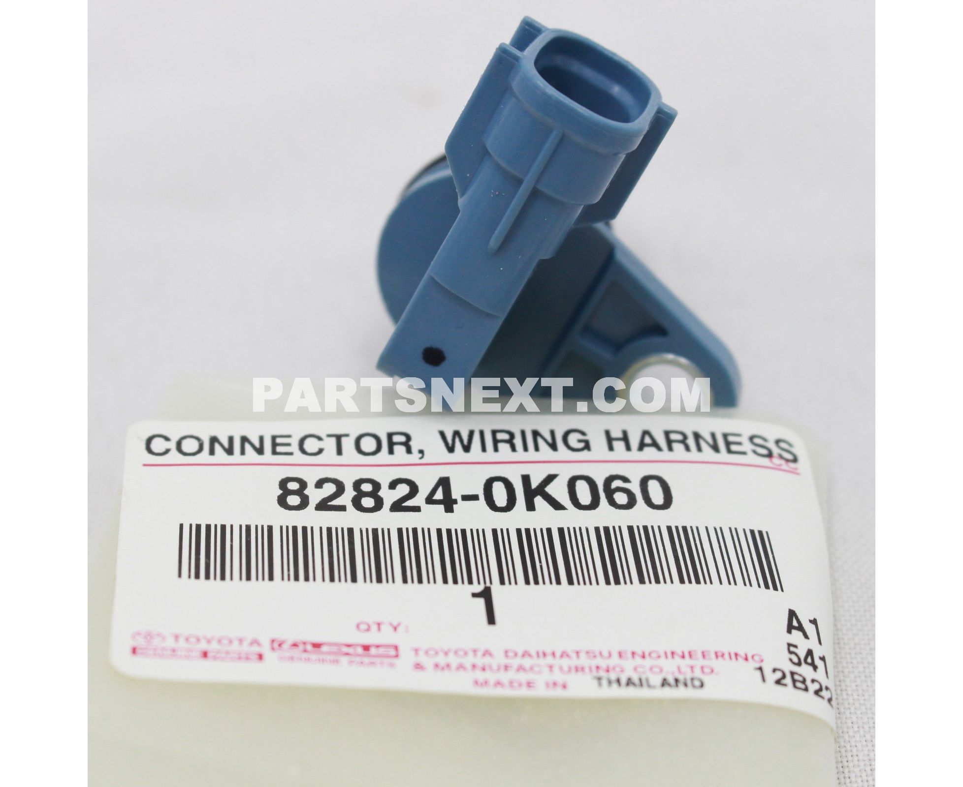 Toyota :: 82824-0K060 CONNECTOR, WIRING