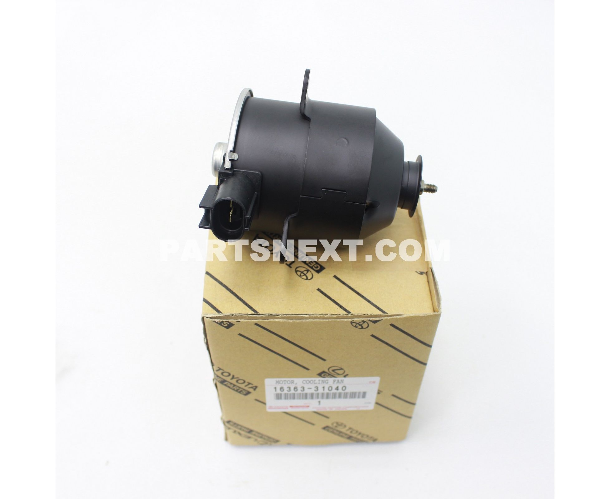 Toyota :: 16363-31040 MOTOR, COOLING FAN, NO.2